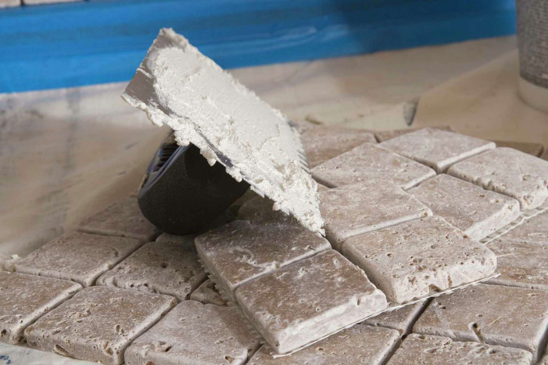 How to Spread Thinset Evenly for Tile Walls