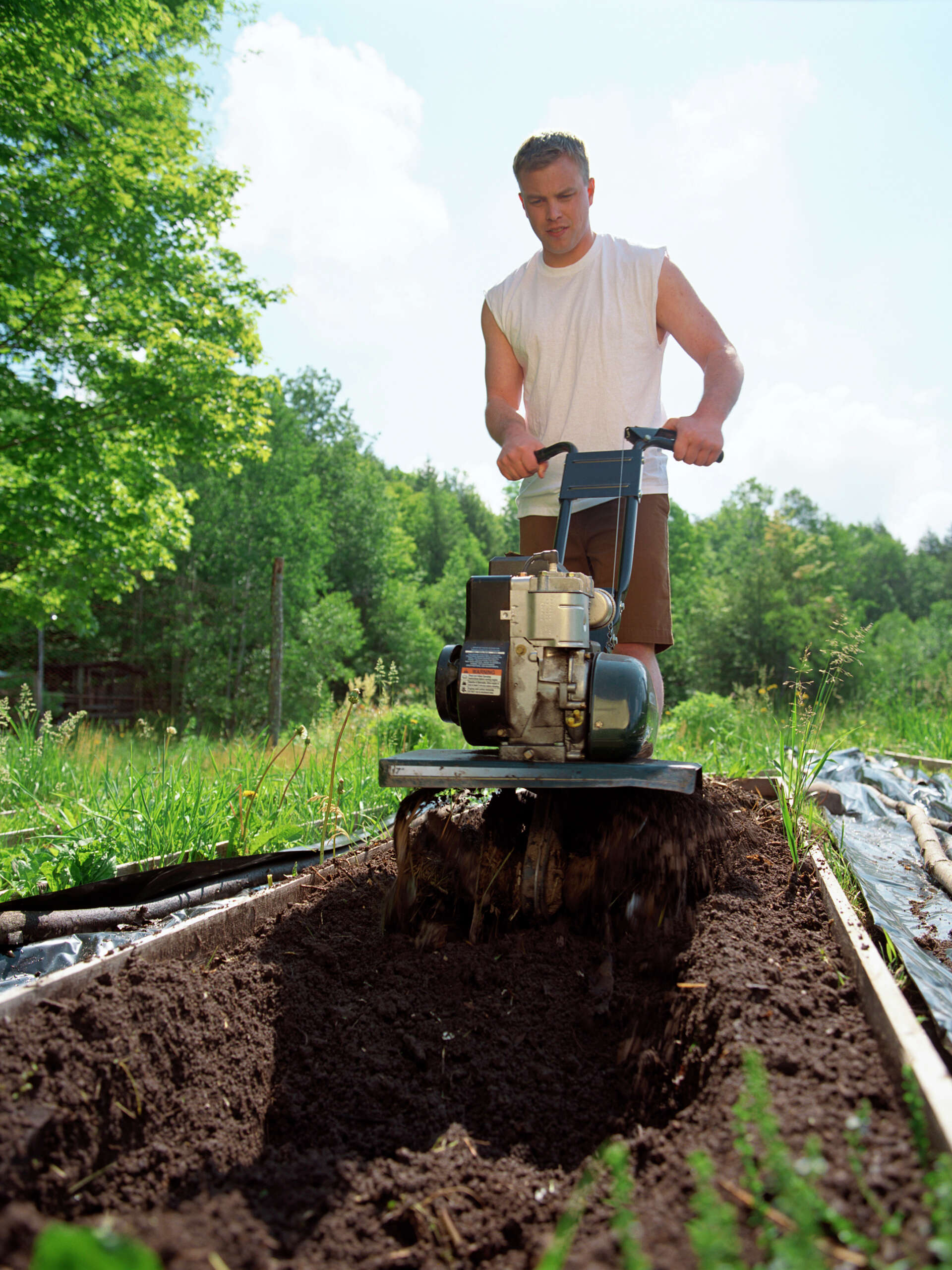 Tillers Forward vs. Reverse Rotation
