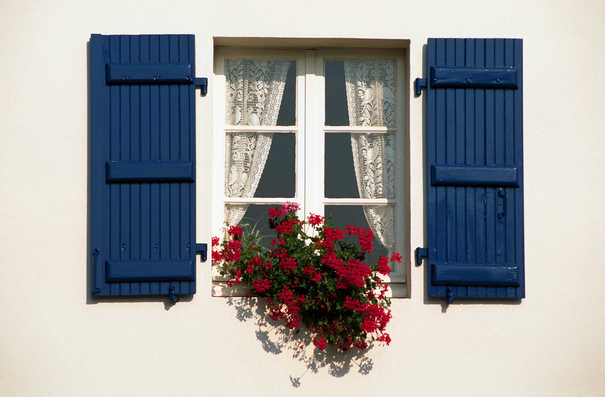 How to Paint Divided Pane Windows