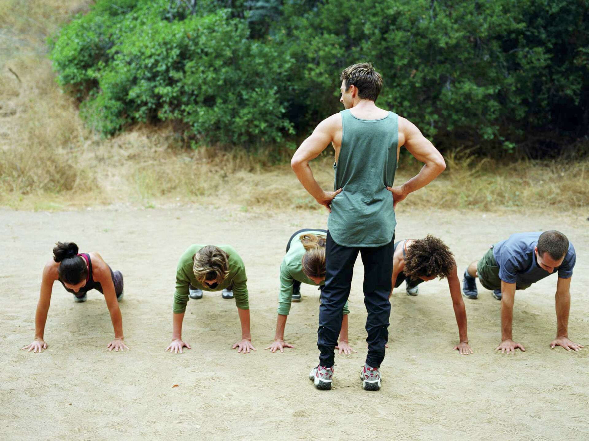 What Are the Army's "Daily Dozen" Exercise Routines?