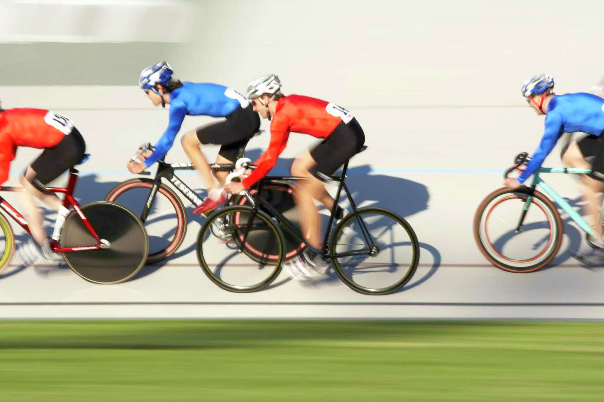 The Average Mile Time for a Pro Cyclist