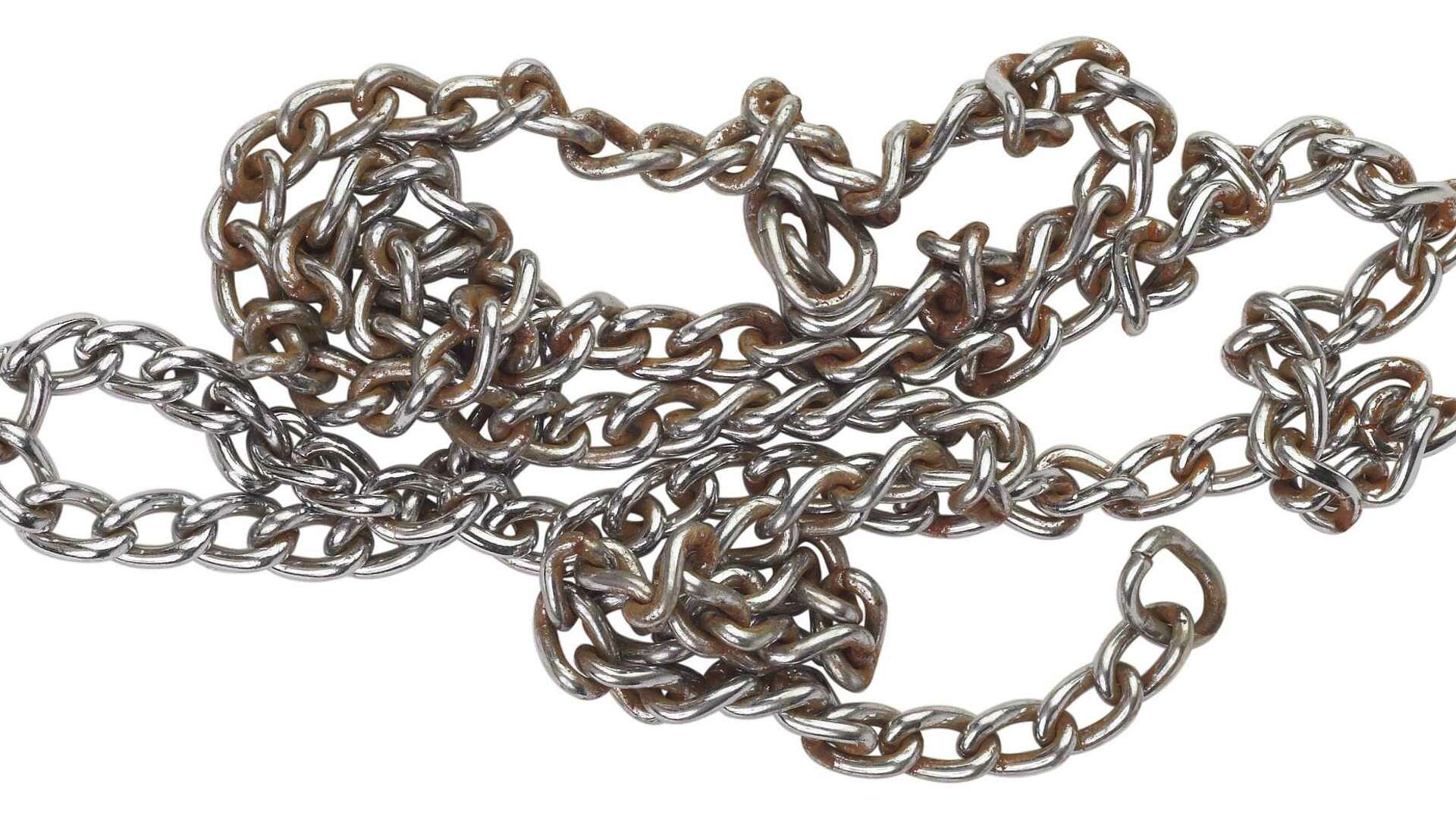 How to Hang Shelves Using Chains