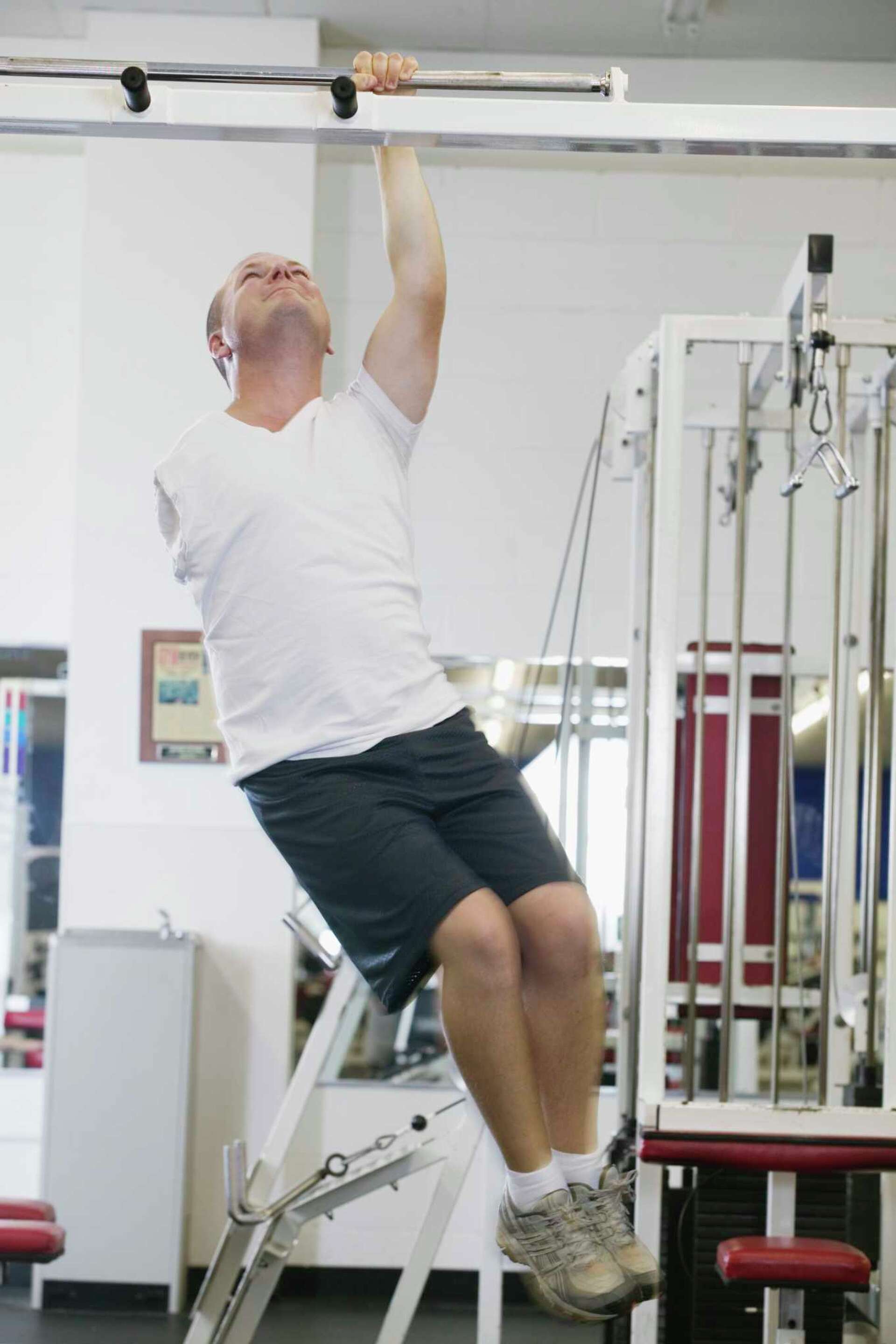 How to Train for a One-Arm Pull-Up