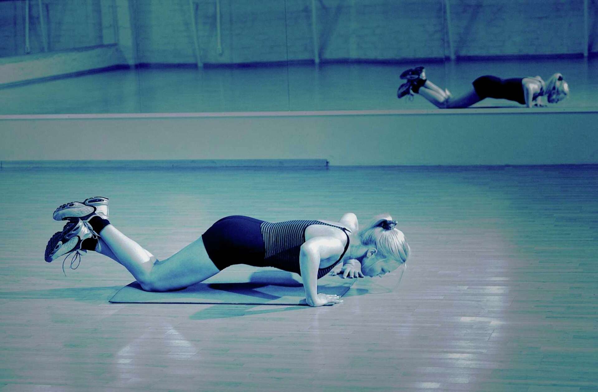 When Doing a Push-up, What Muscle Contractions Are Happening?