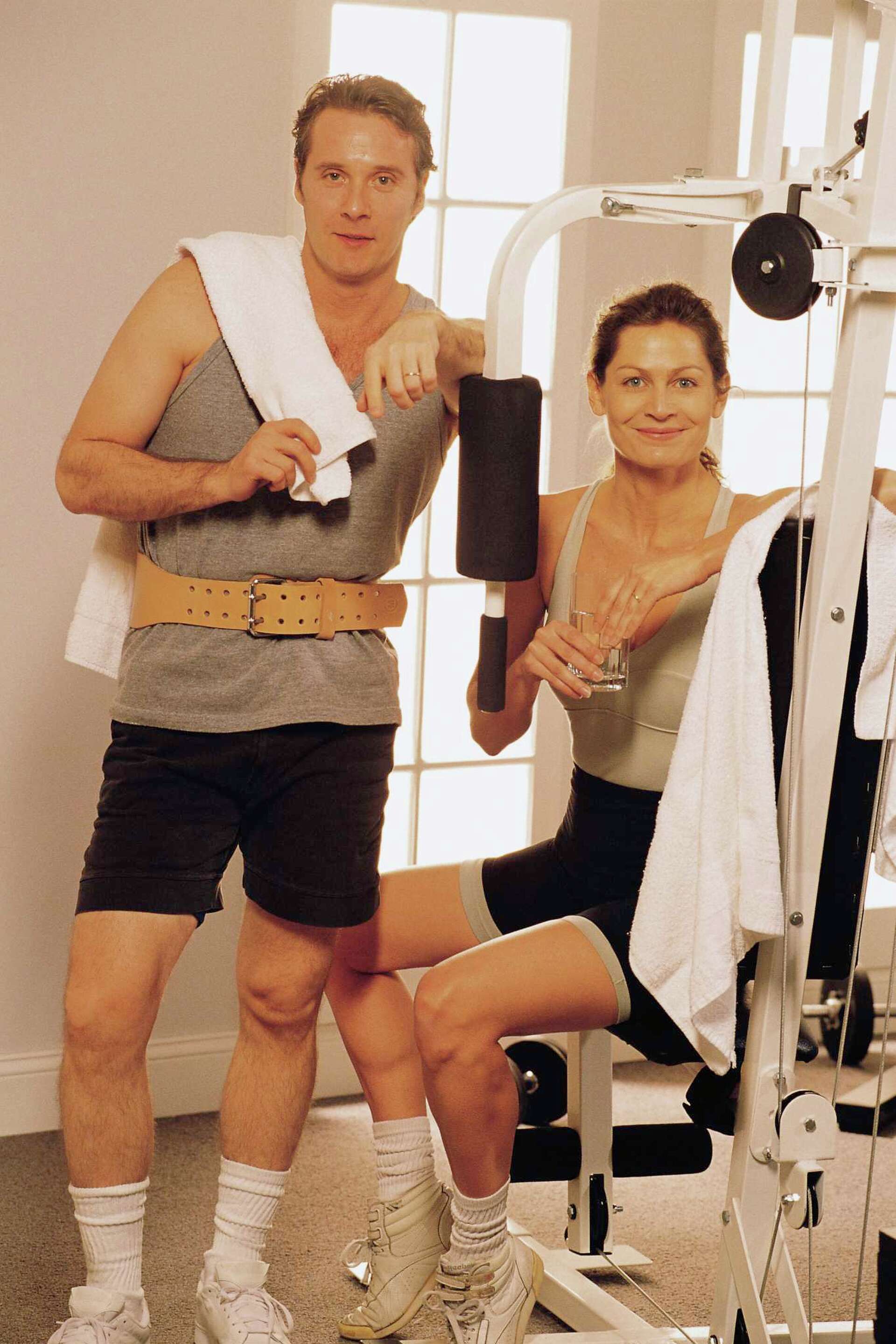The Difference Between Toning Muscle and Bulking Muscle