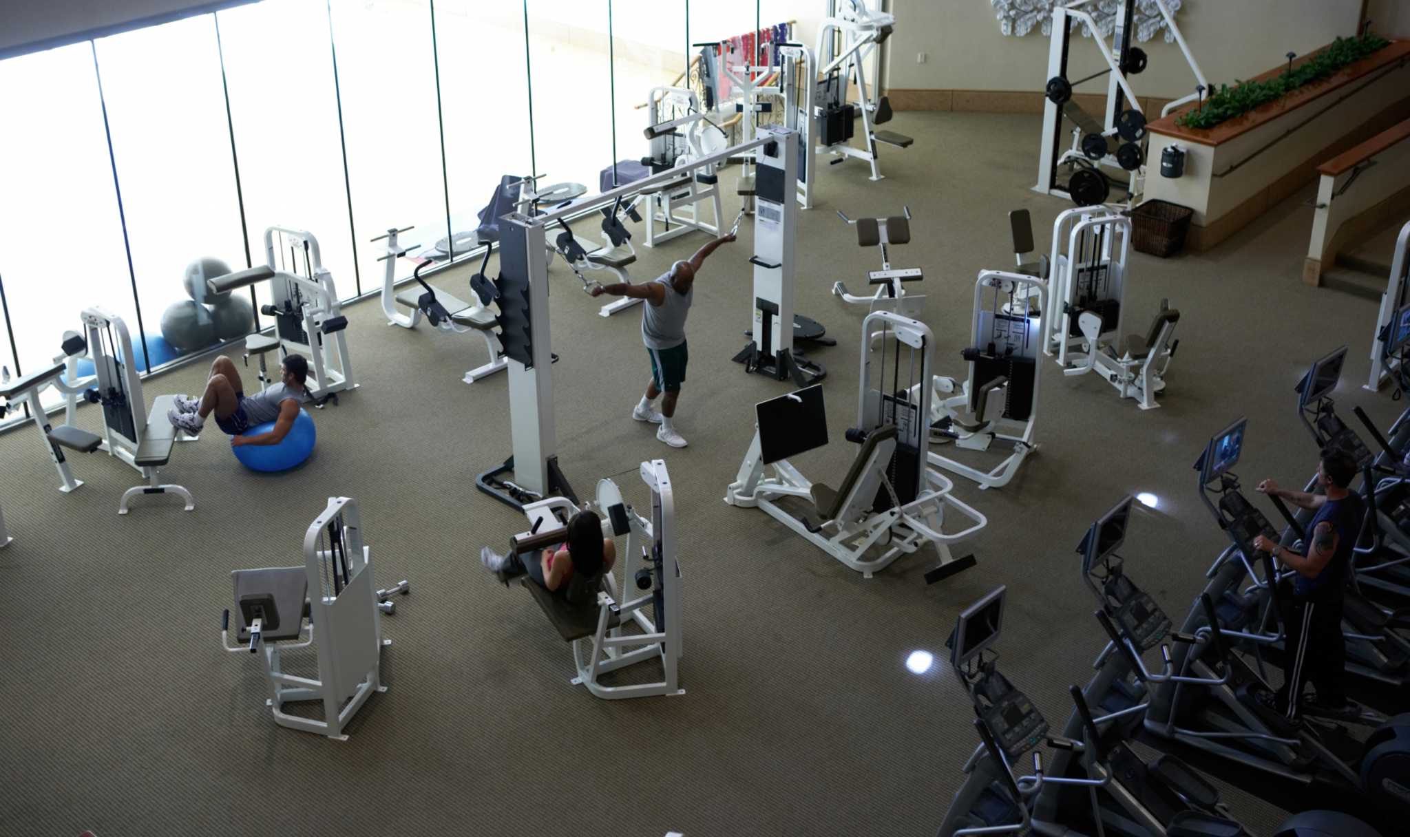 The Best Exercise Machines for the Butt, Thighs & Hips