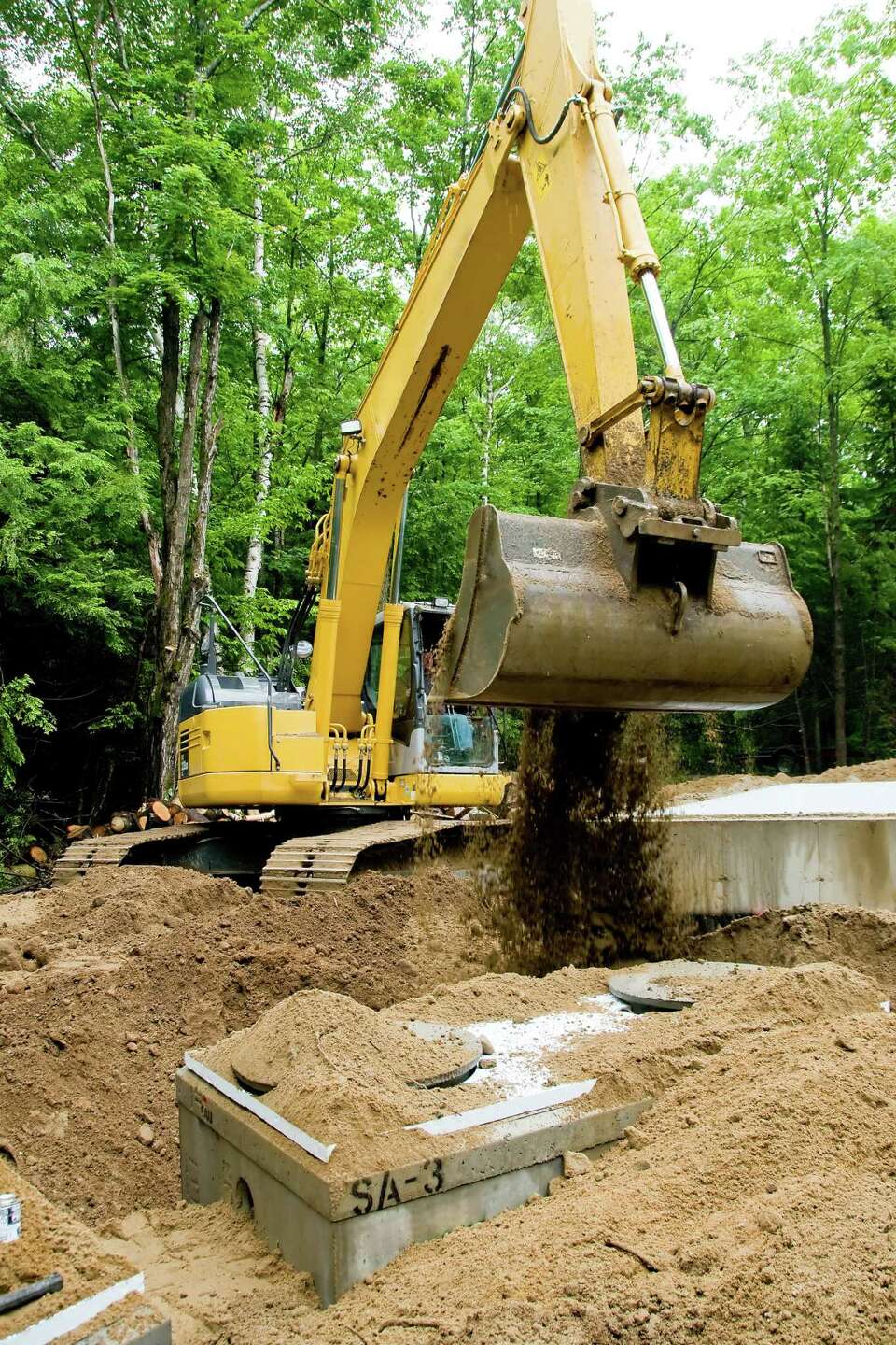 How to Clean a Cess Pool