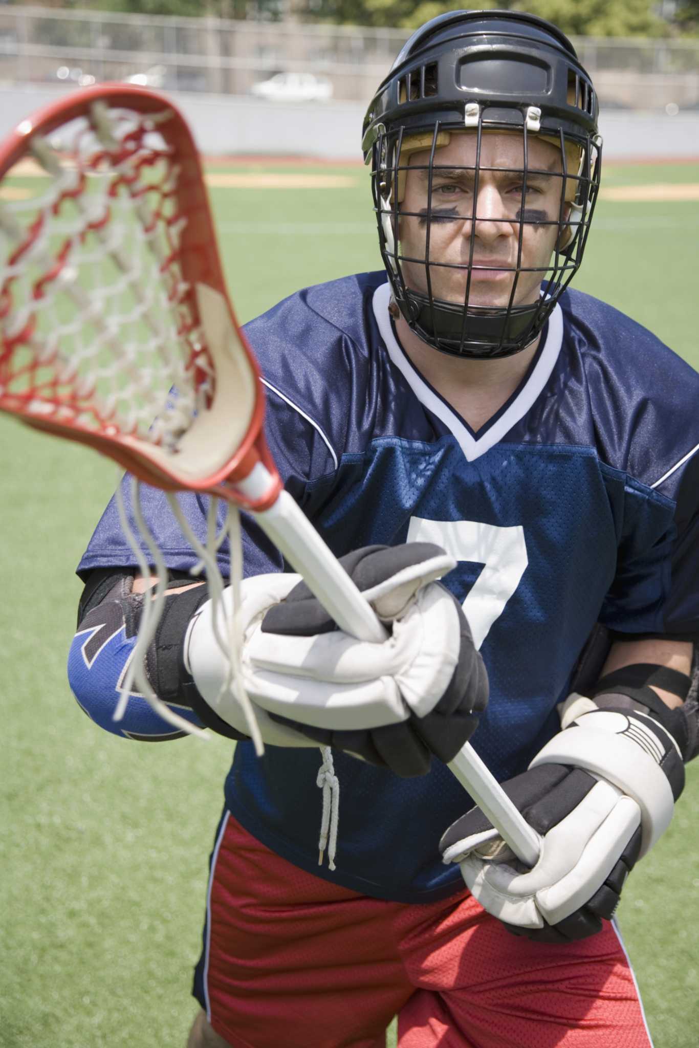 How to Hold a Lacrosse Stick When Right Handed