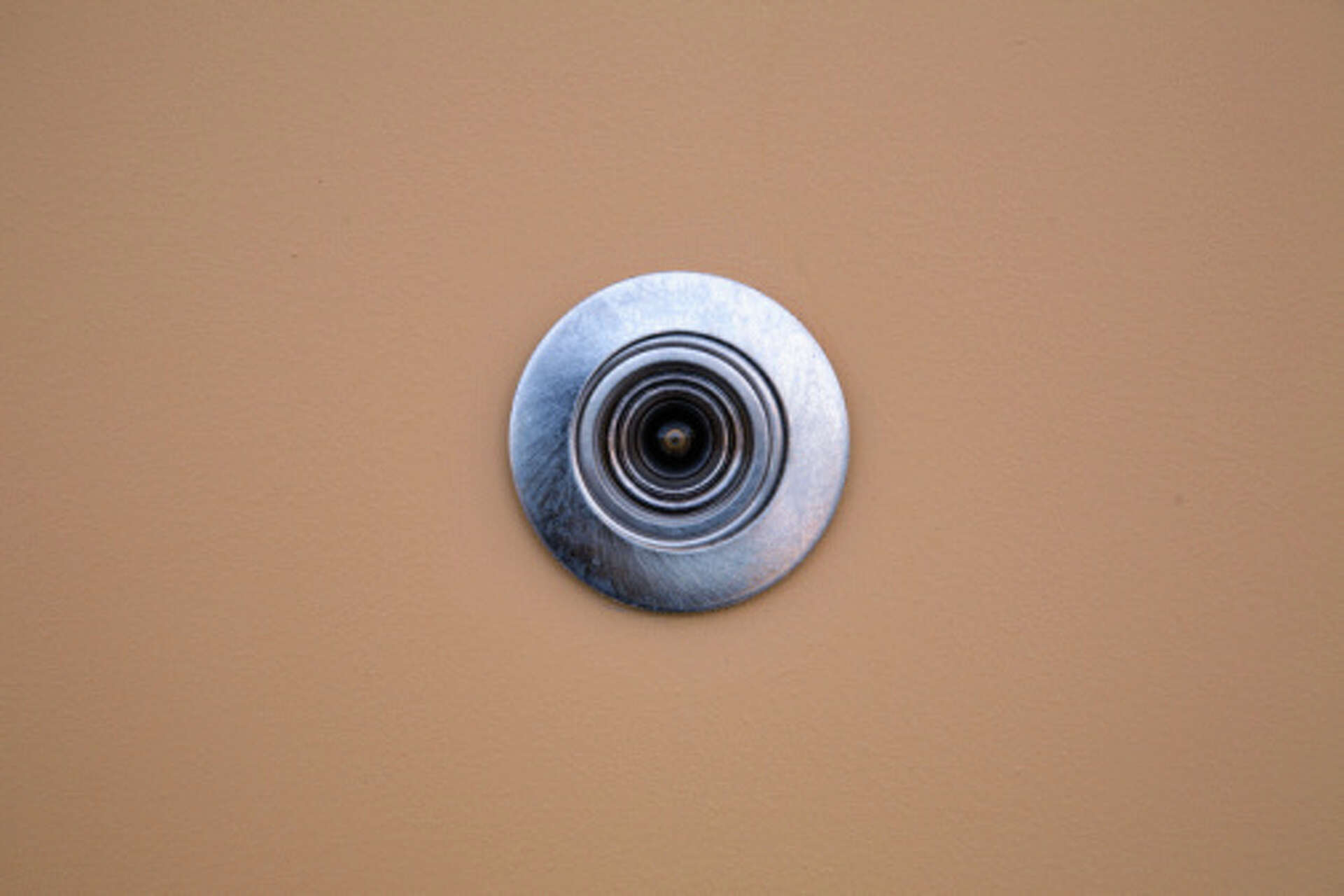 How to Fix a Peephole