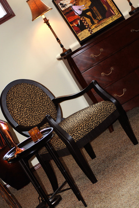 How to Remove Wax With Acetone & Naphtha