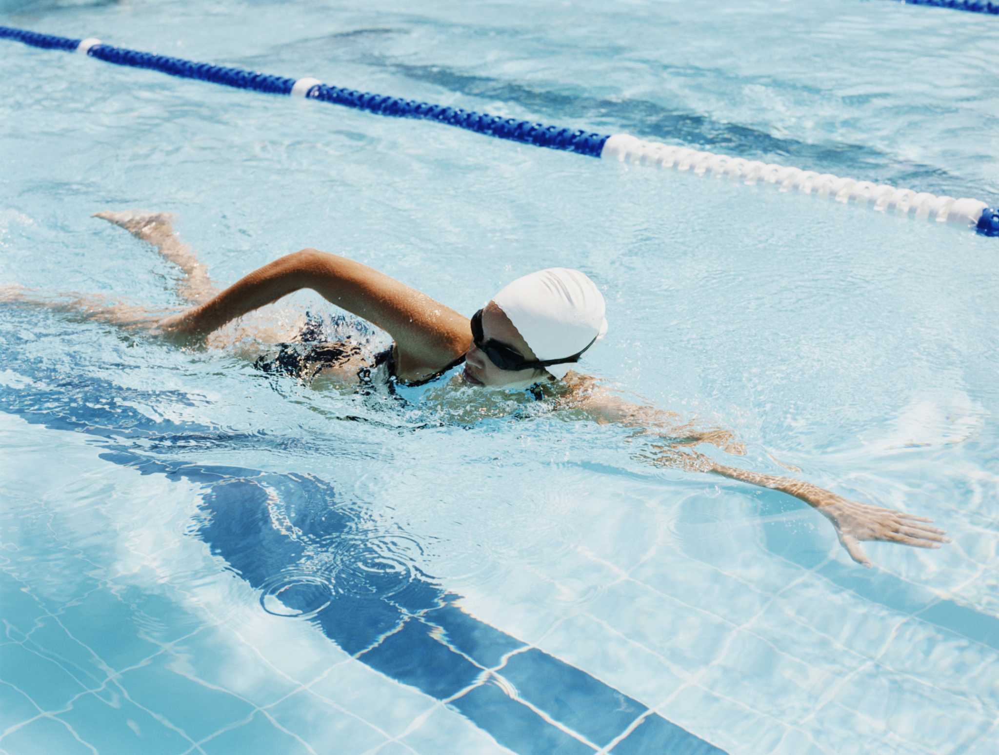 How to Prevent Feeling Nauseous While Swimming