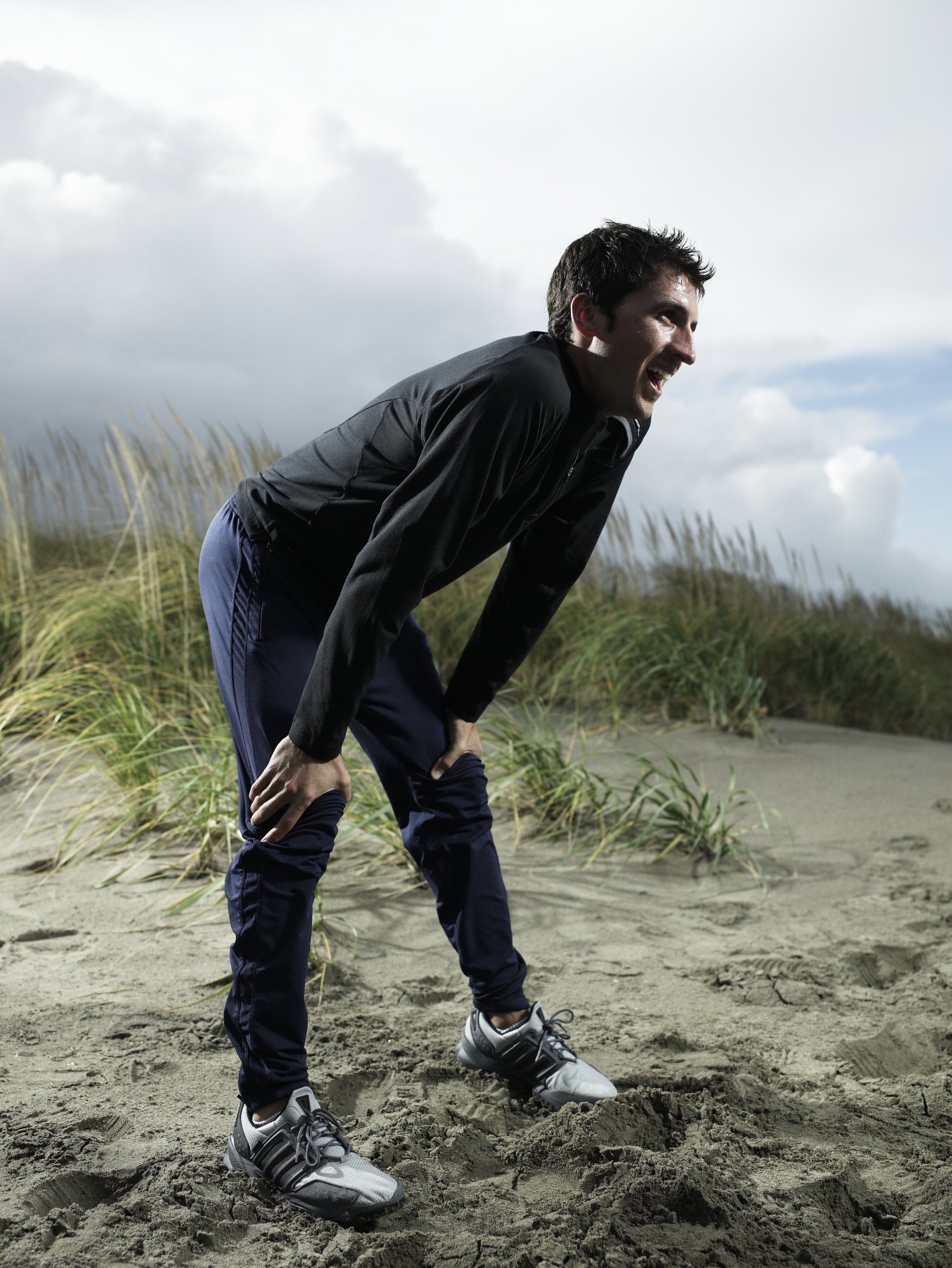 Does Running in Sweatpants & a Jacket Make You Lose More Weight?