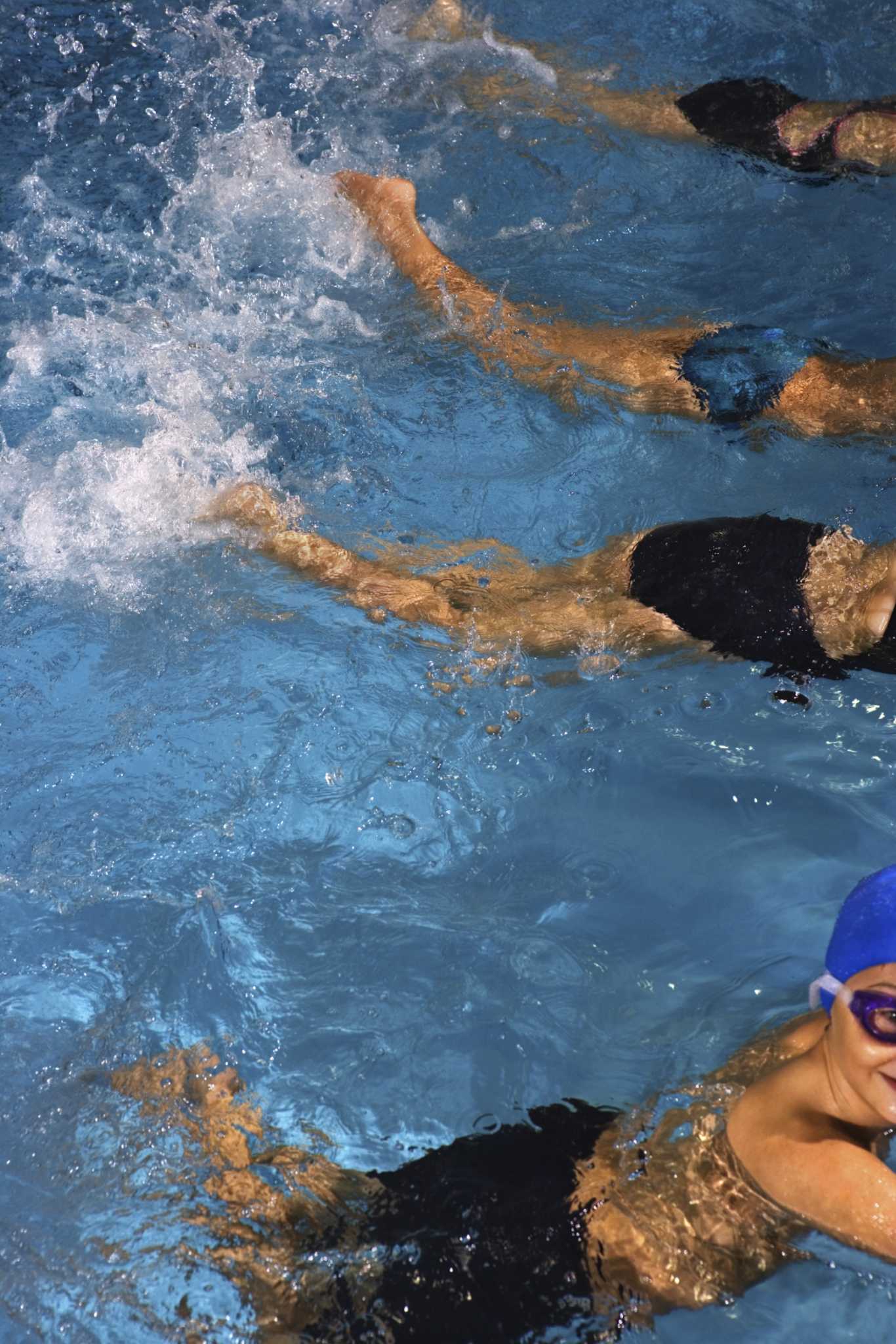 What Is the Secret to a Fast Flutter Kick When Swimming?