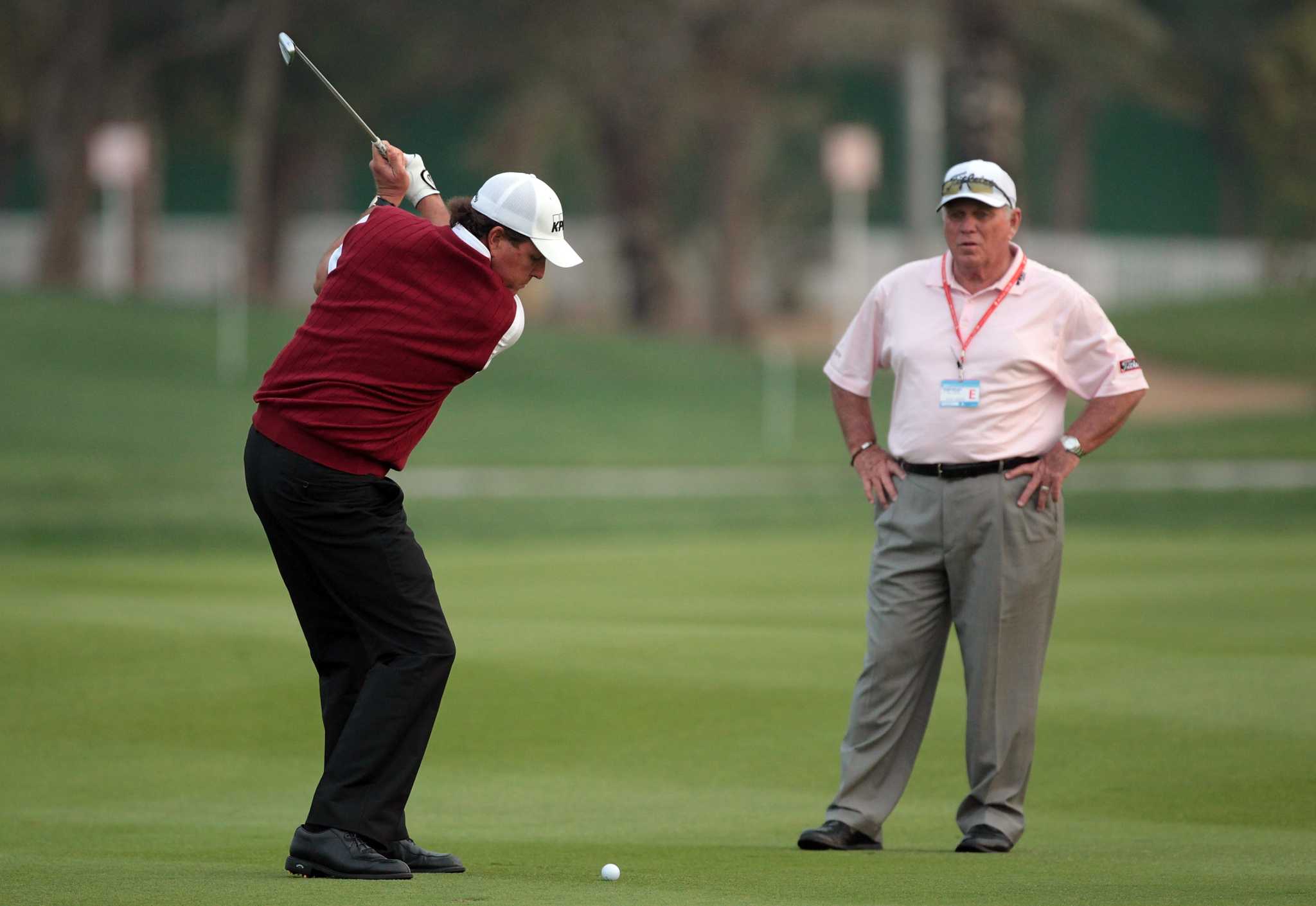 Weight Distribution for a Golf Backswing