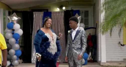 Mom to prom: A high school senior's mom had never been to prom. So he ...