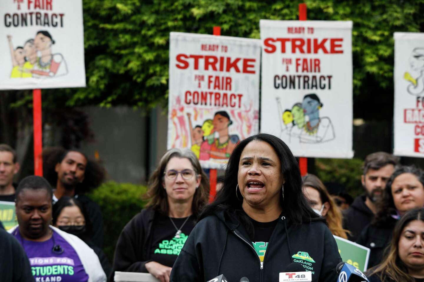 Oakland teachers on strike