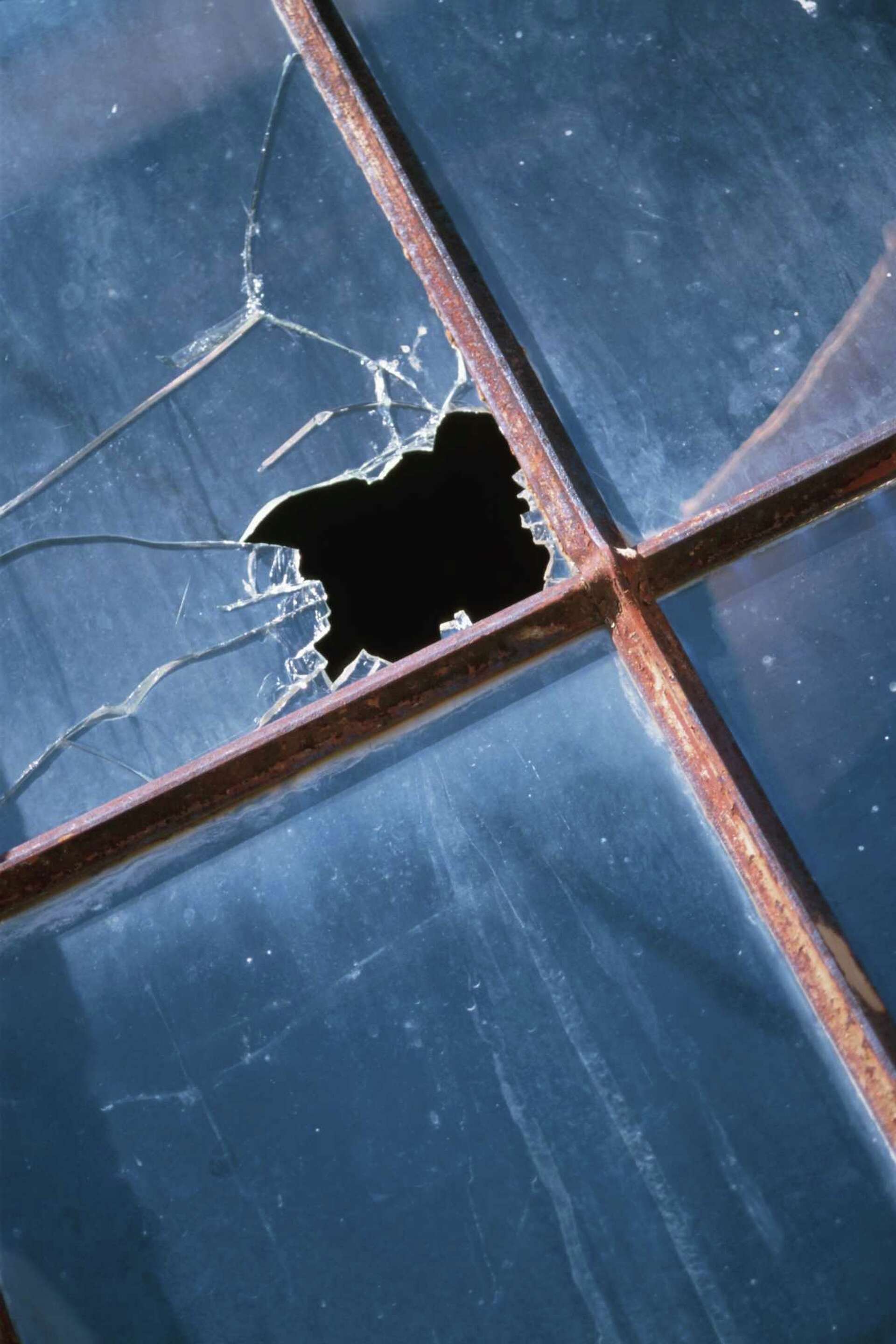 How to Recycle Glass Windows & Doors