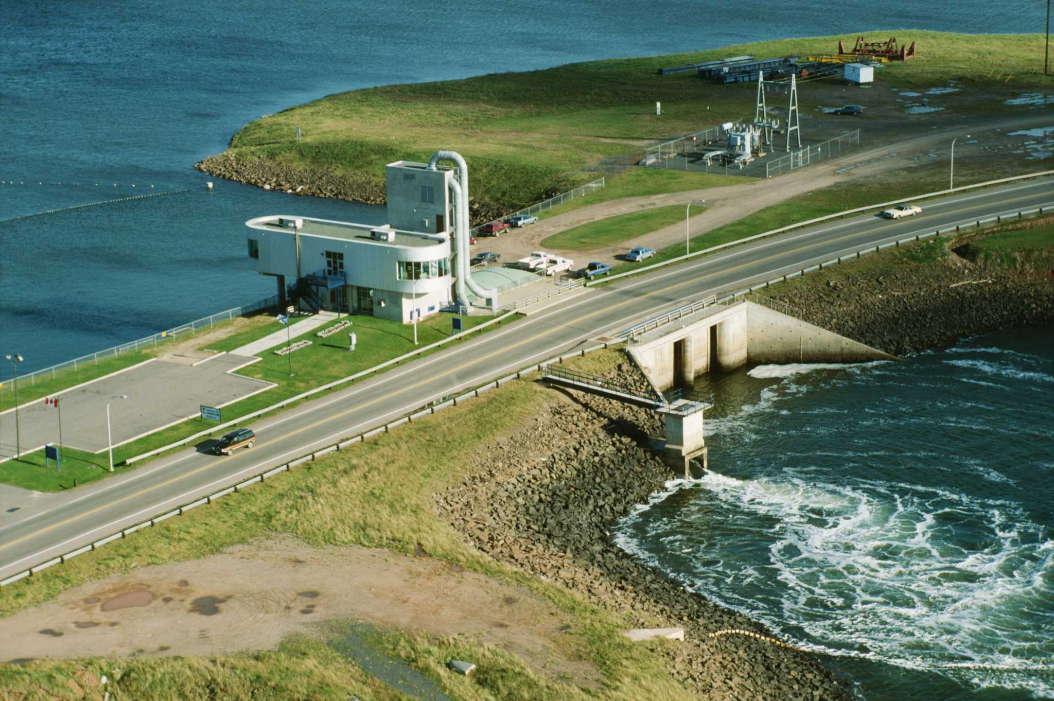 Hydropower Vs. Solar Power Advantages