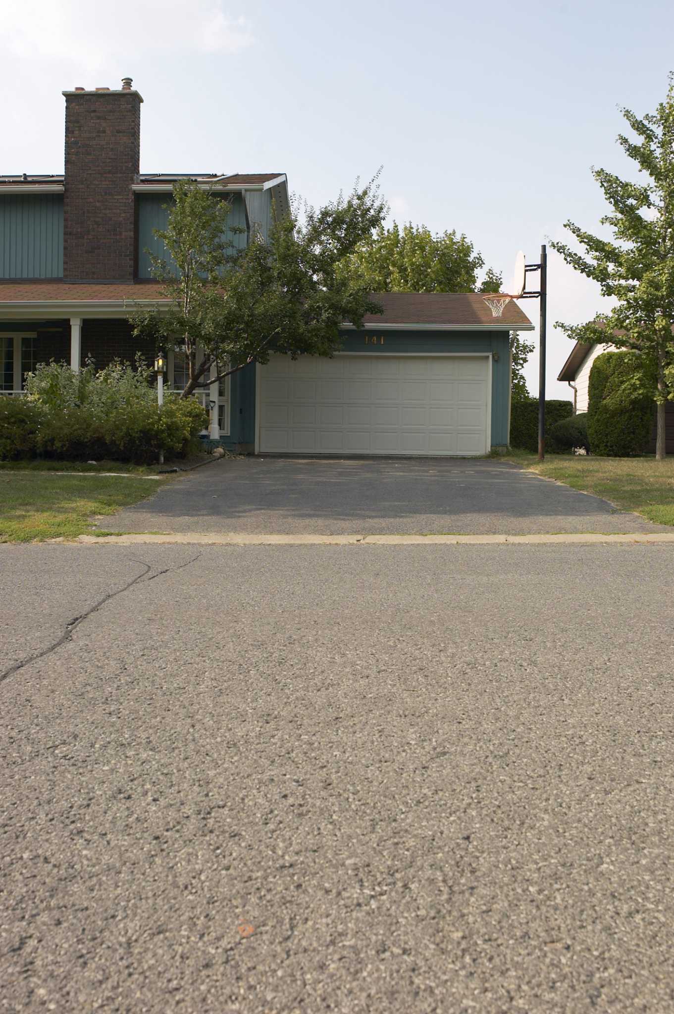 How to Redo a Driveway