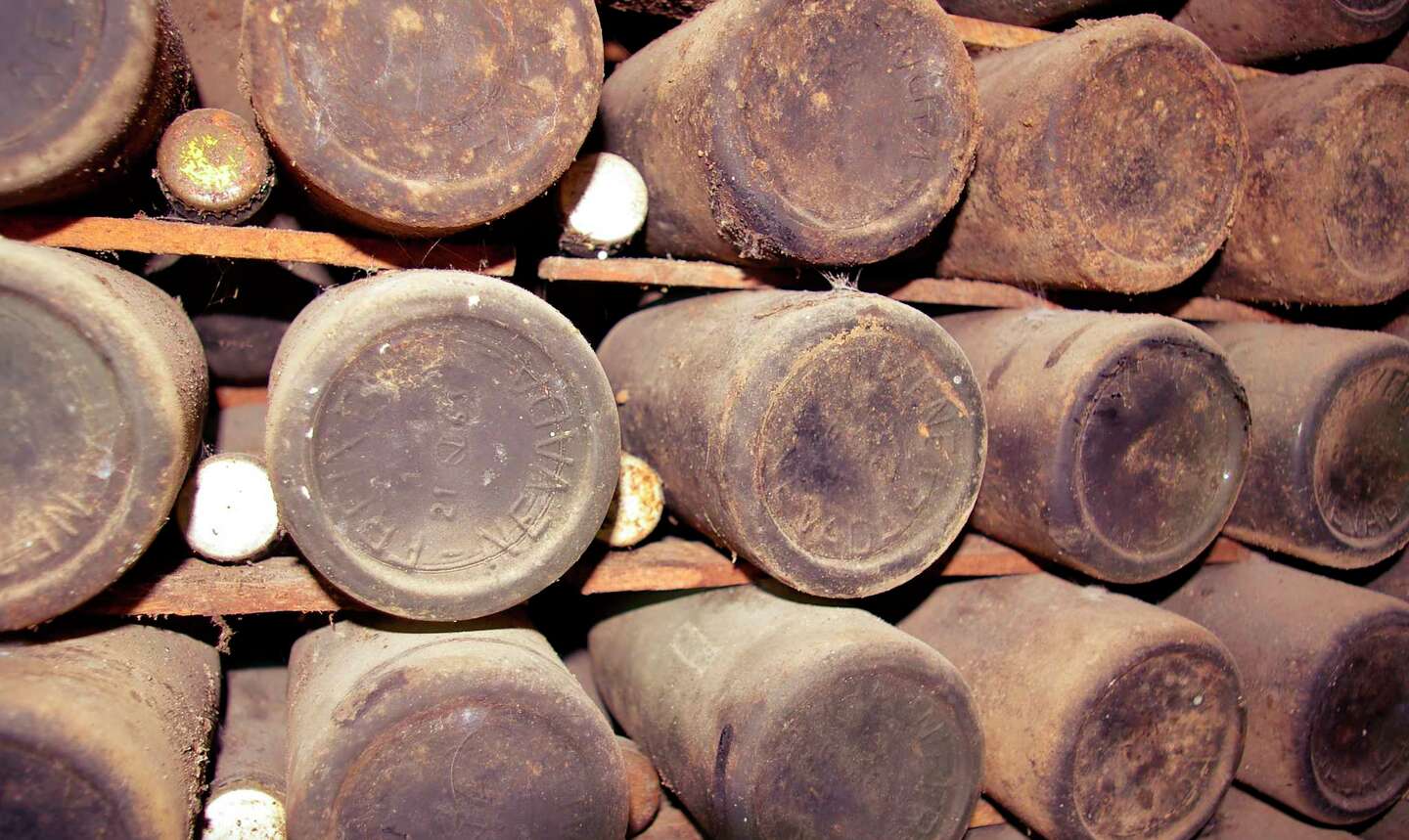 How to Identify Antique Glassware Markings