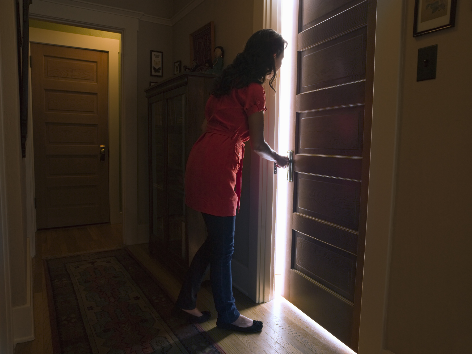 How to Increase the Force of an Automatic Door Closer