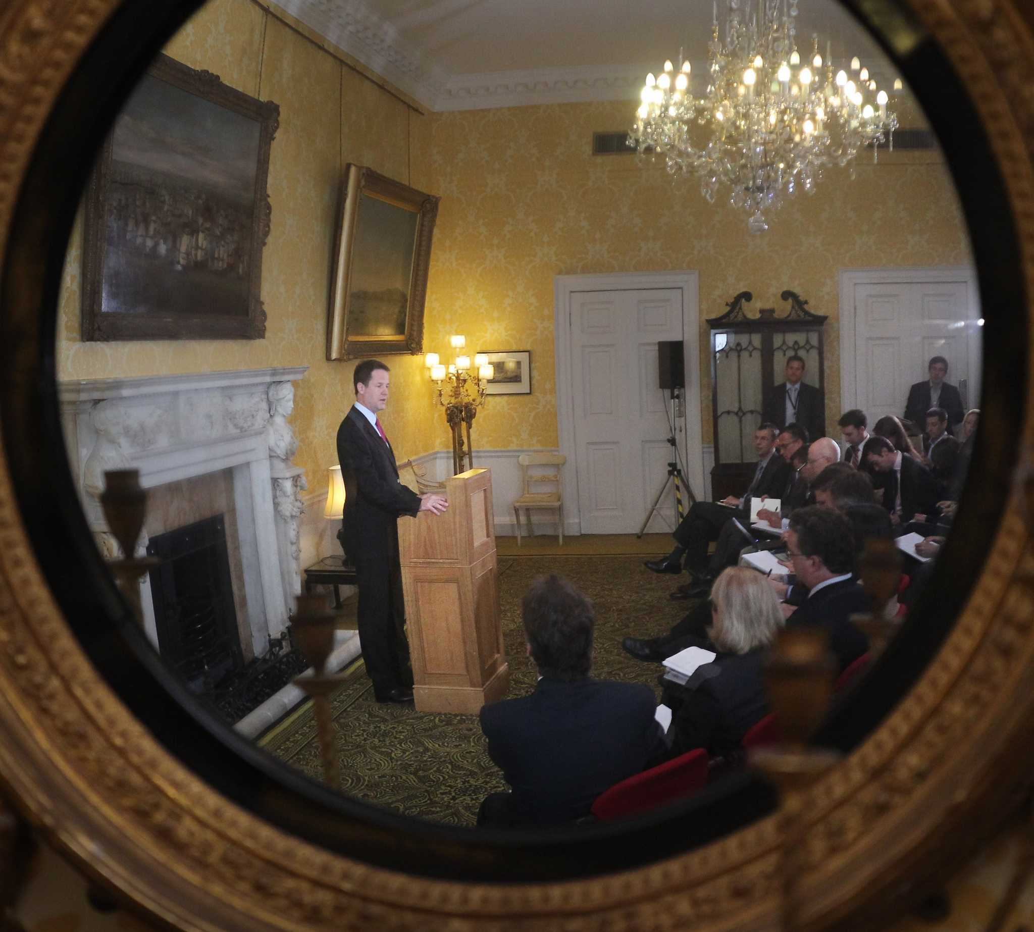 Information on Antique Federal Convex Mirrors