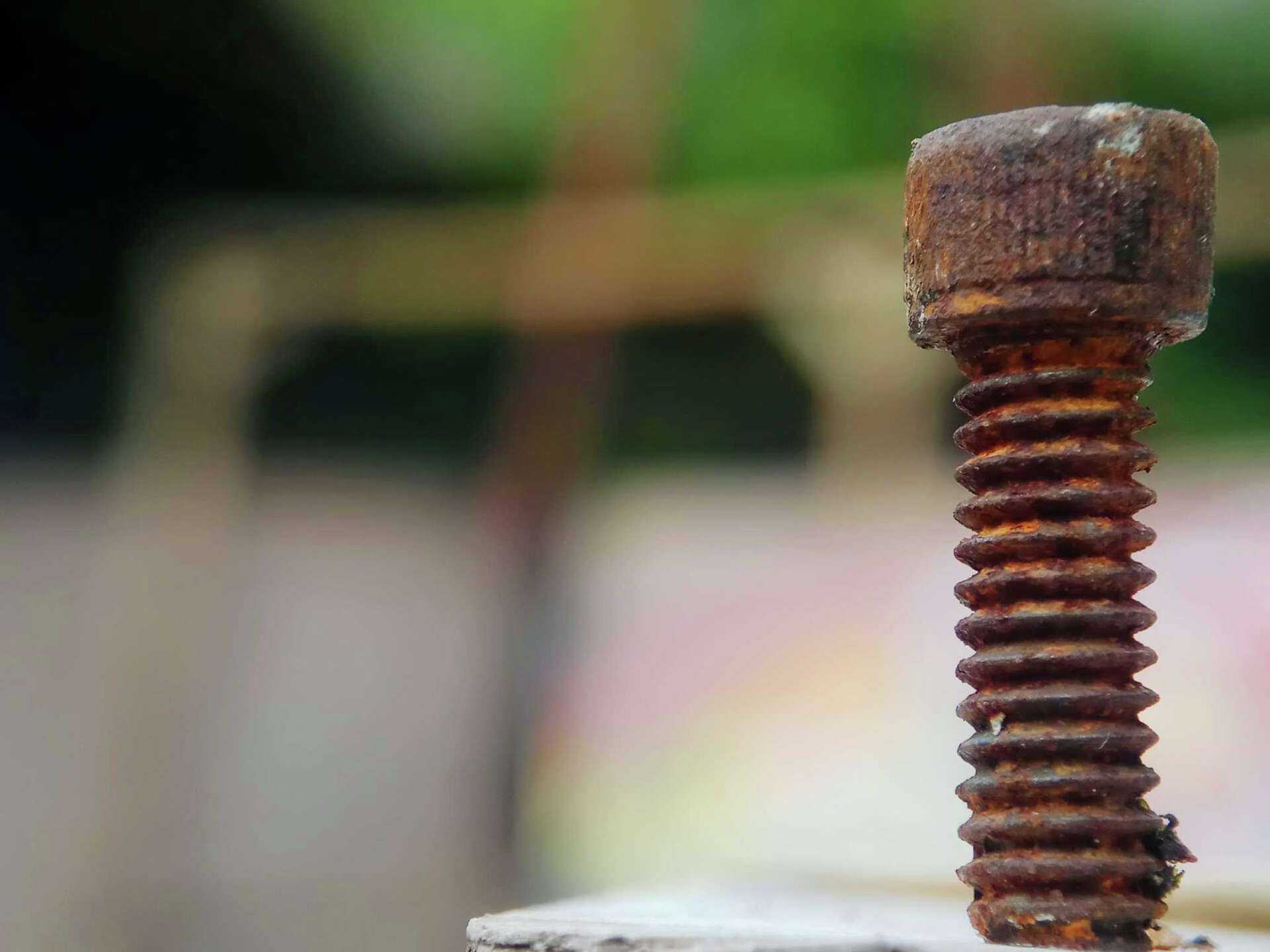 How to Remove Corroded Metal Screws