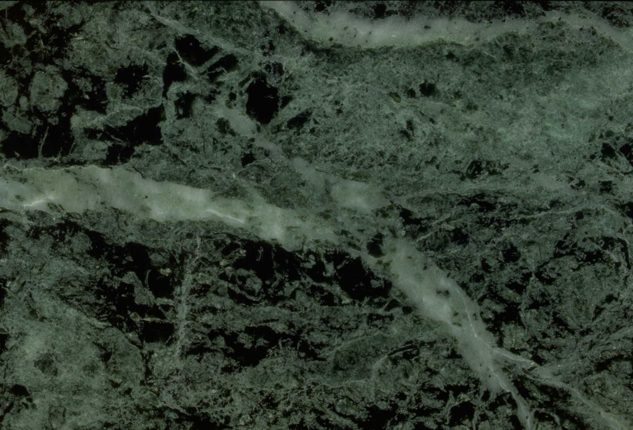 How to Remove Dried Stain Lap Marks on a Deck