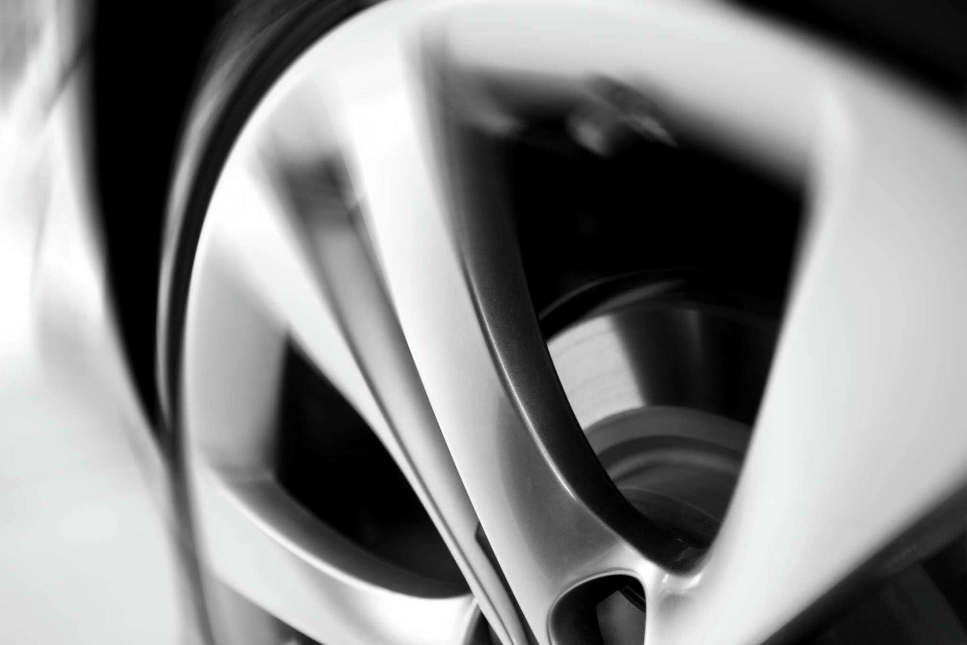 How to Remove Scratches on Chrome With Ease