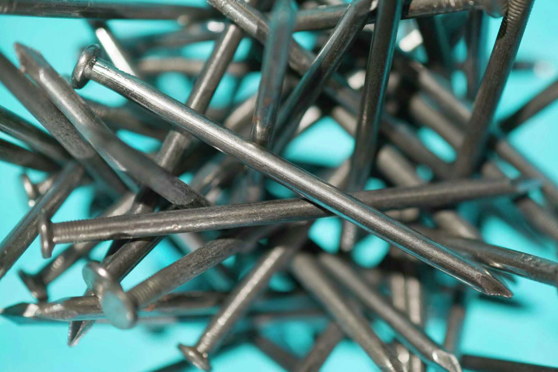 How to Remove Nails From Siding