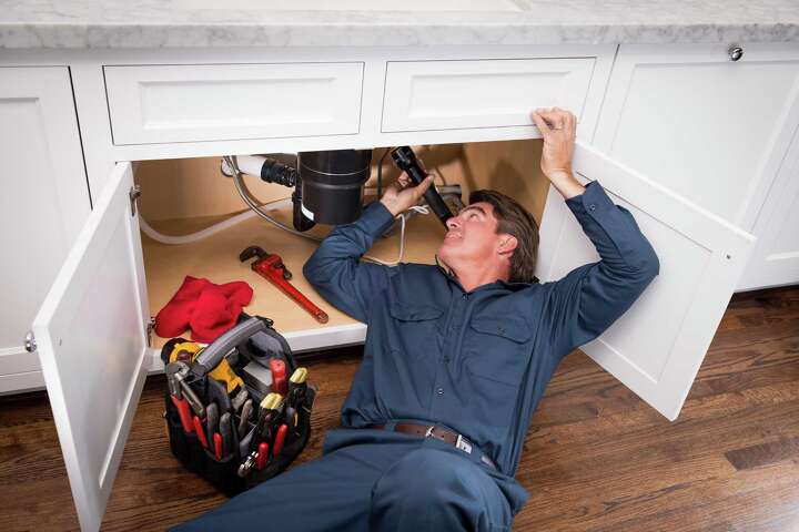 How to Remove a Plumbing Compression Fitting