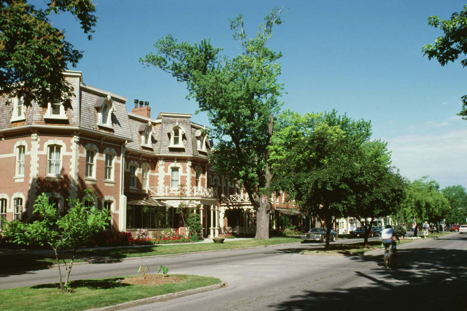 How to Get My Rental House Listed With HUD