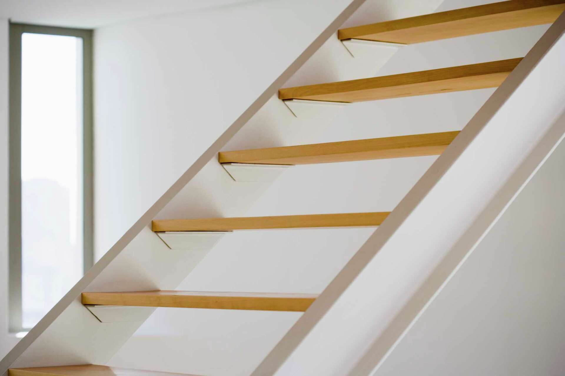 How to Install Stair Retreads