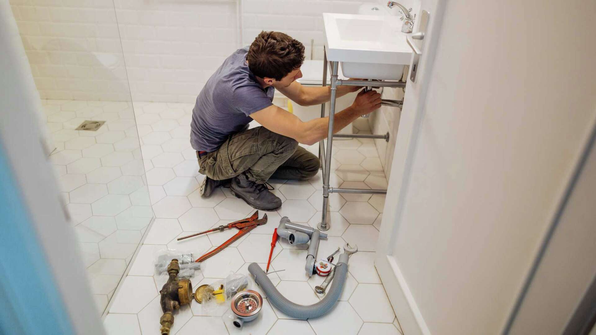 Repair of a Leaky Exterior Faucet with a Vacuum Cap