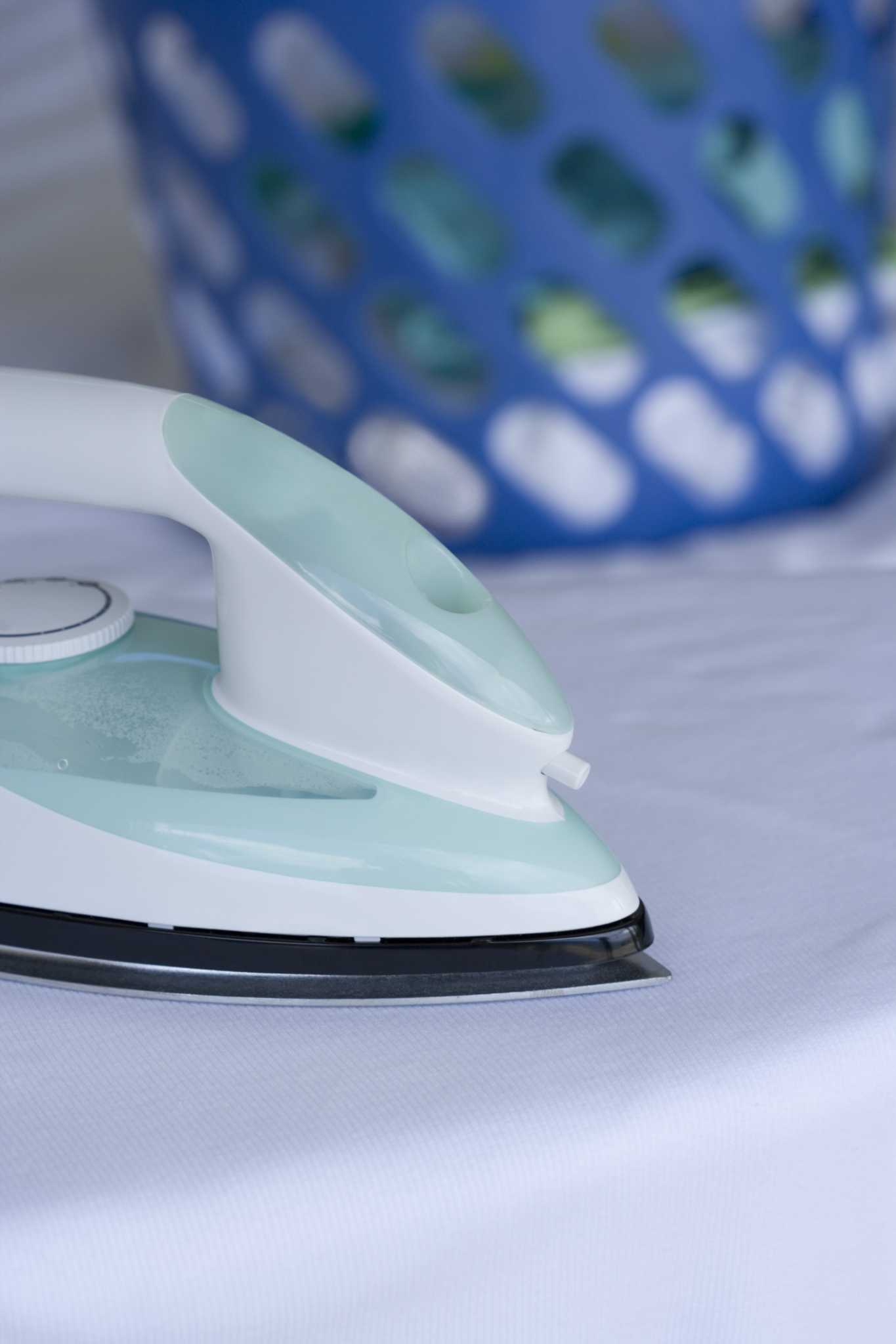 How to Iron a Round Table Cloth