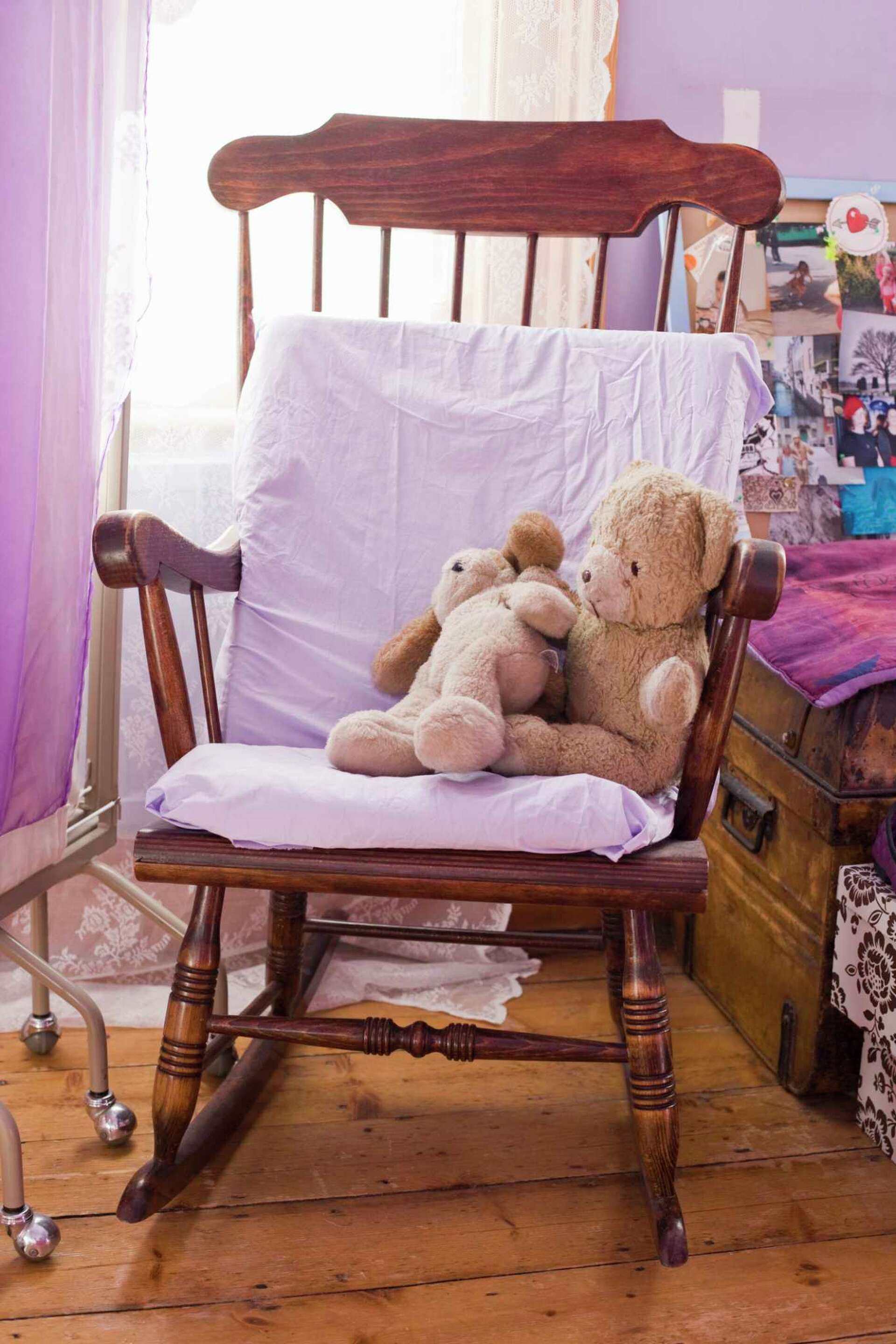 How to Replace a Tombstone in a Light Fixture