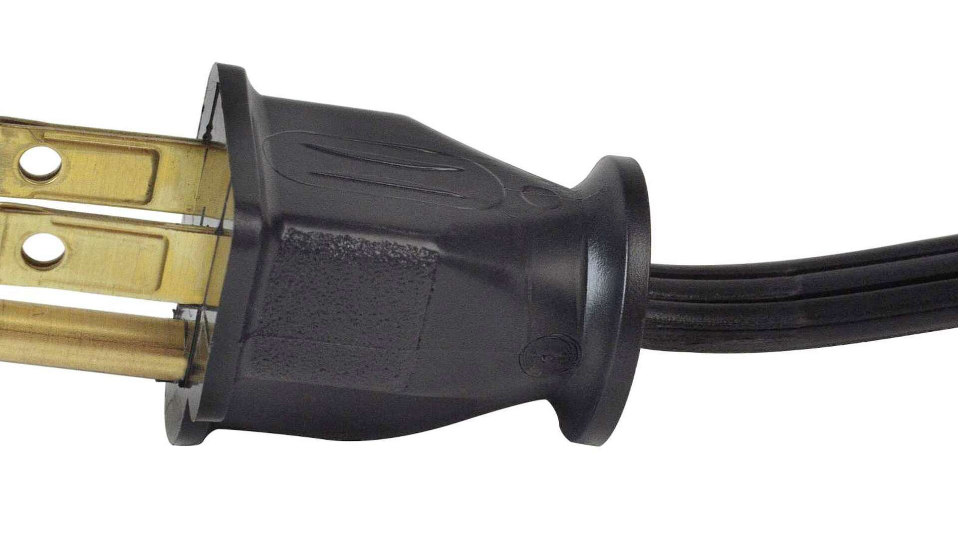 How to Replace a Vacuum Electrical Plug