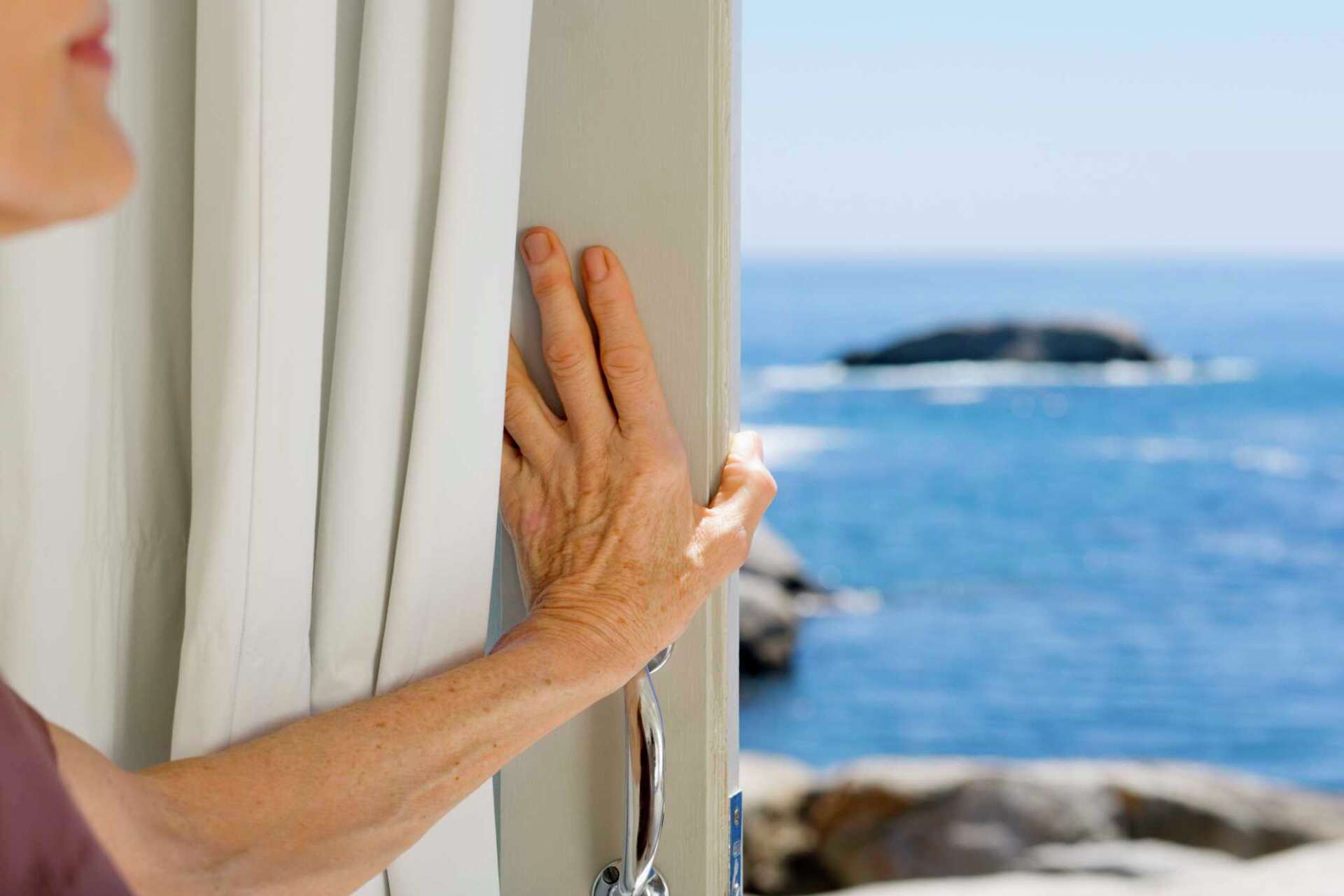 How to Replace a Window Pile Weatherstrip