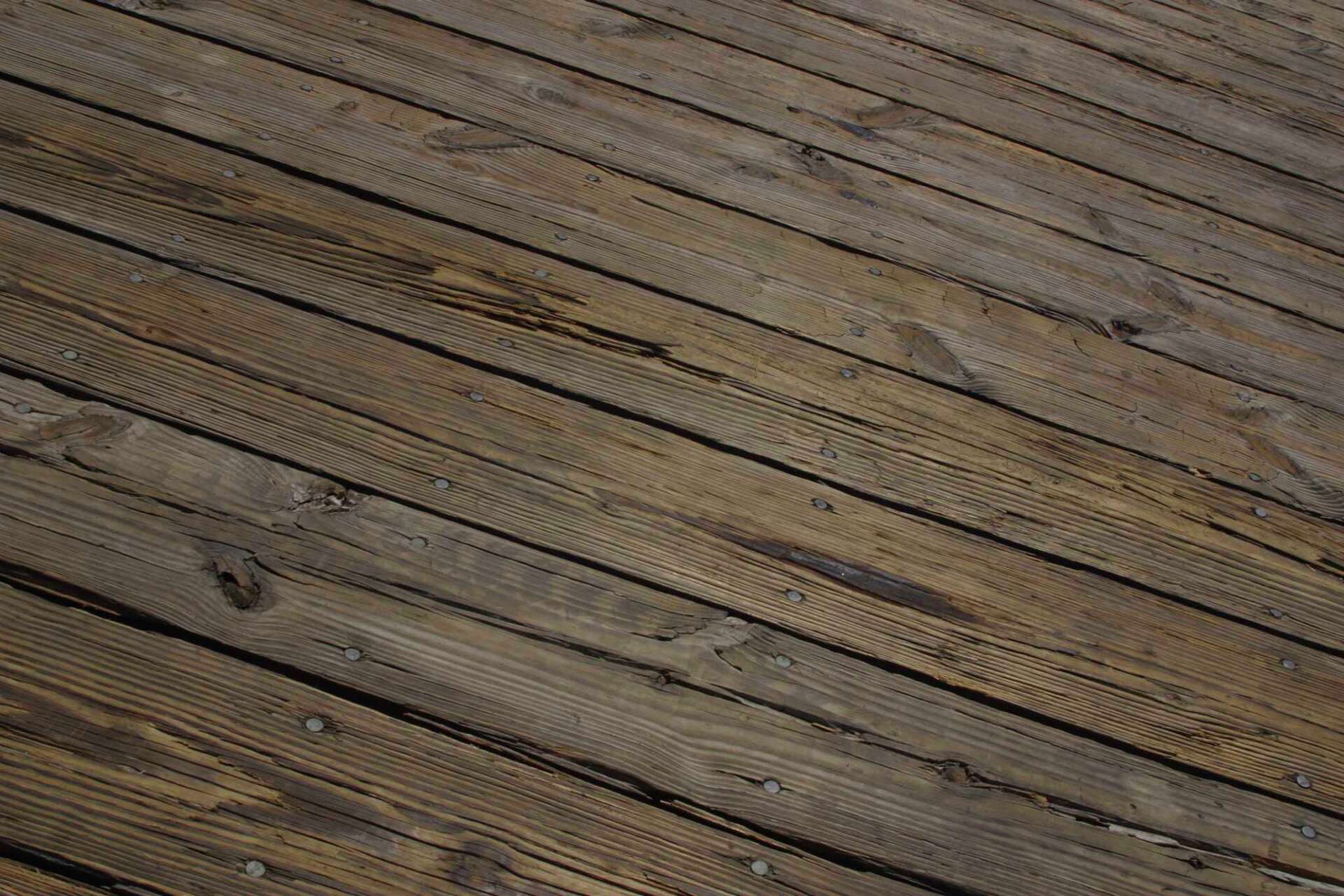 How to Resurface Cracked & Splintered Wood Decks
