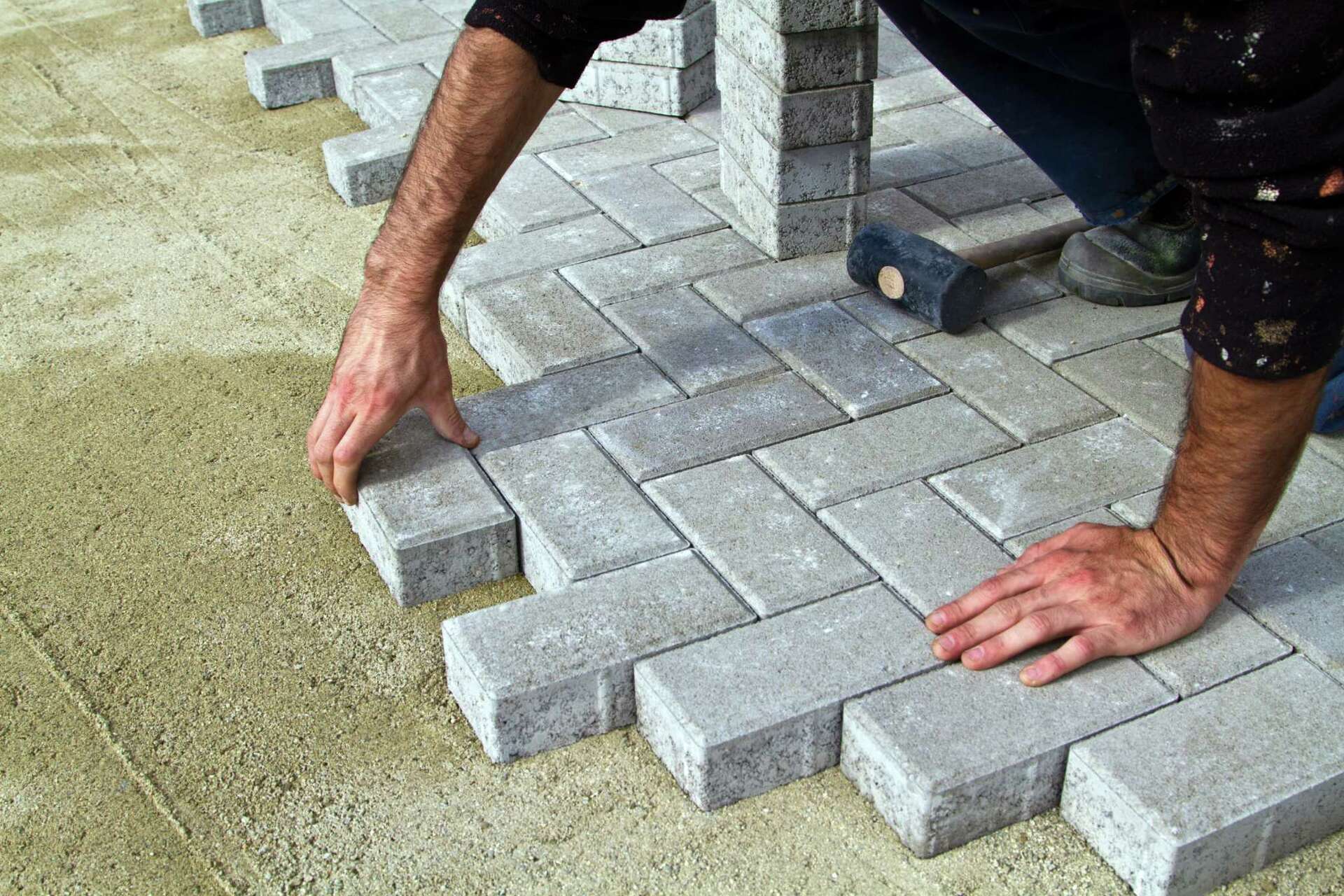 How to Stain Exterior Stone