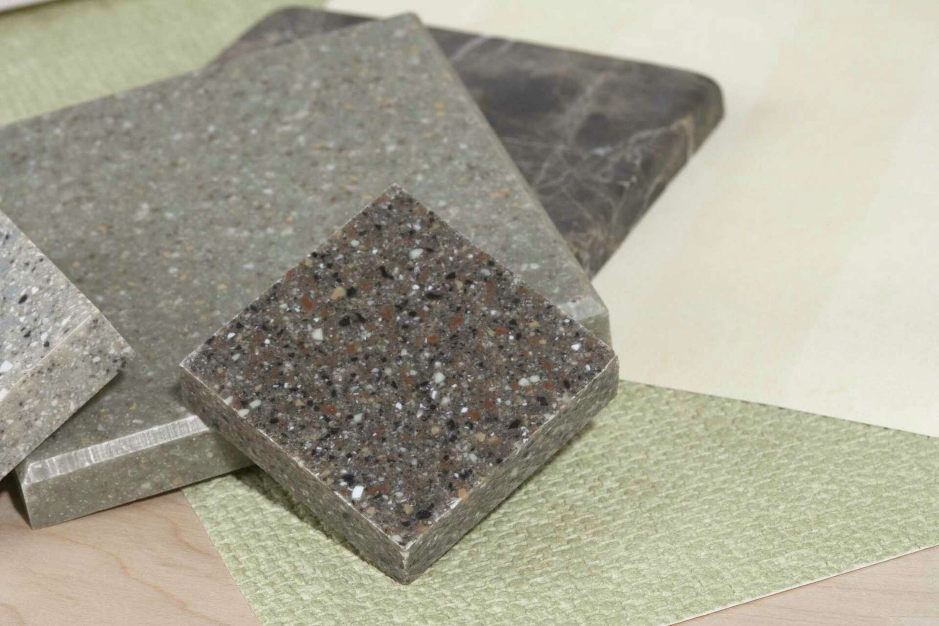 How to Round Granite Tile Edges
