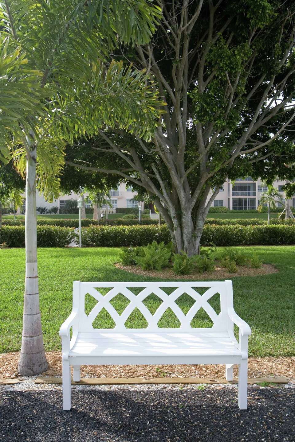 How to Level a Bench on Gravel