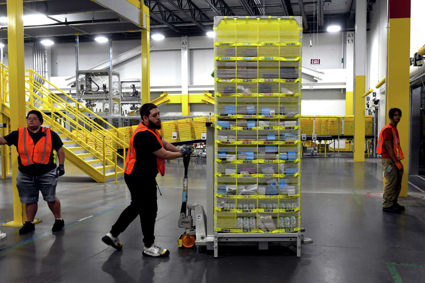 Amazon expands its network across CT as warehouse pushback builds