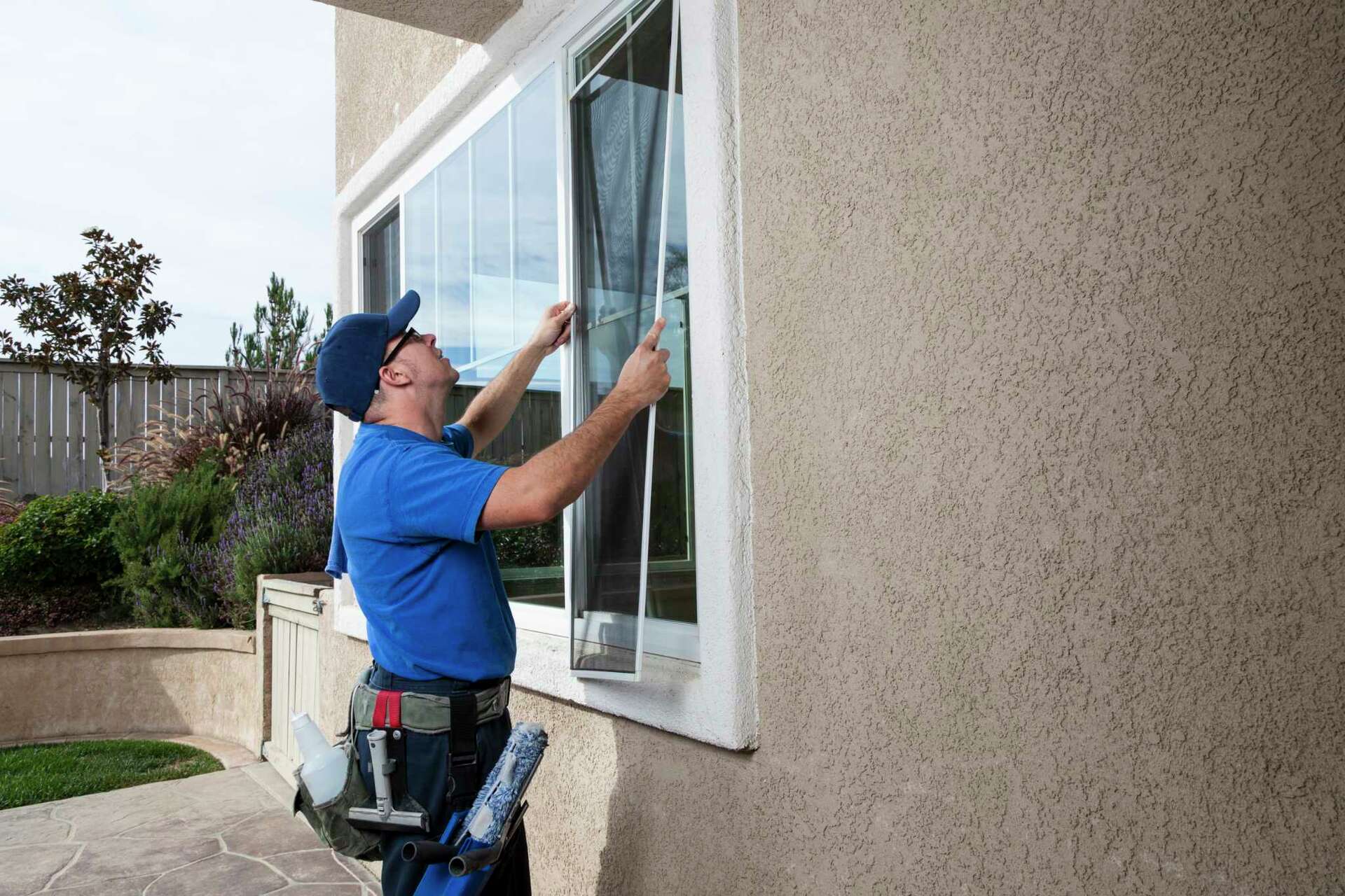 How to Take a Screen Out of a Window