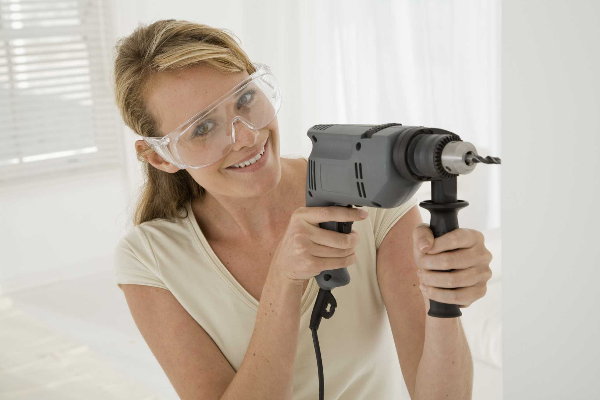 How to Secure a 2X4 Cleat to a Concrete Block Wall