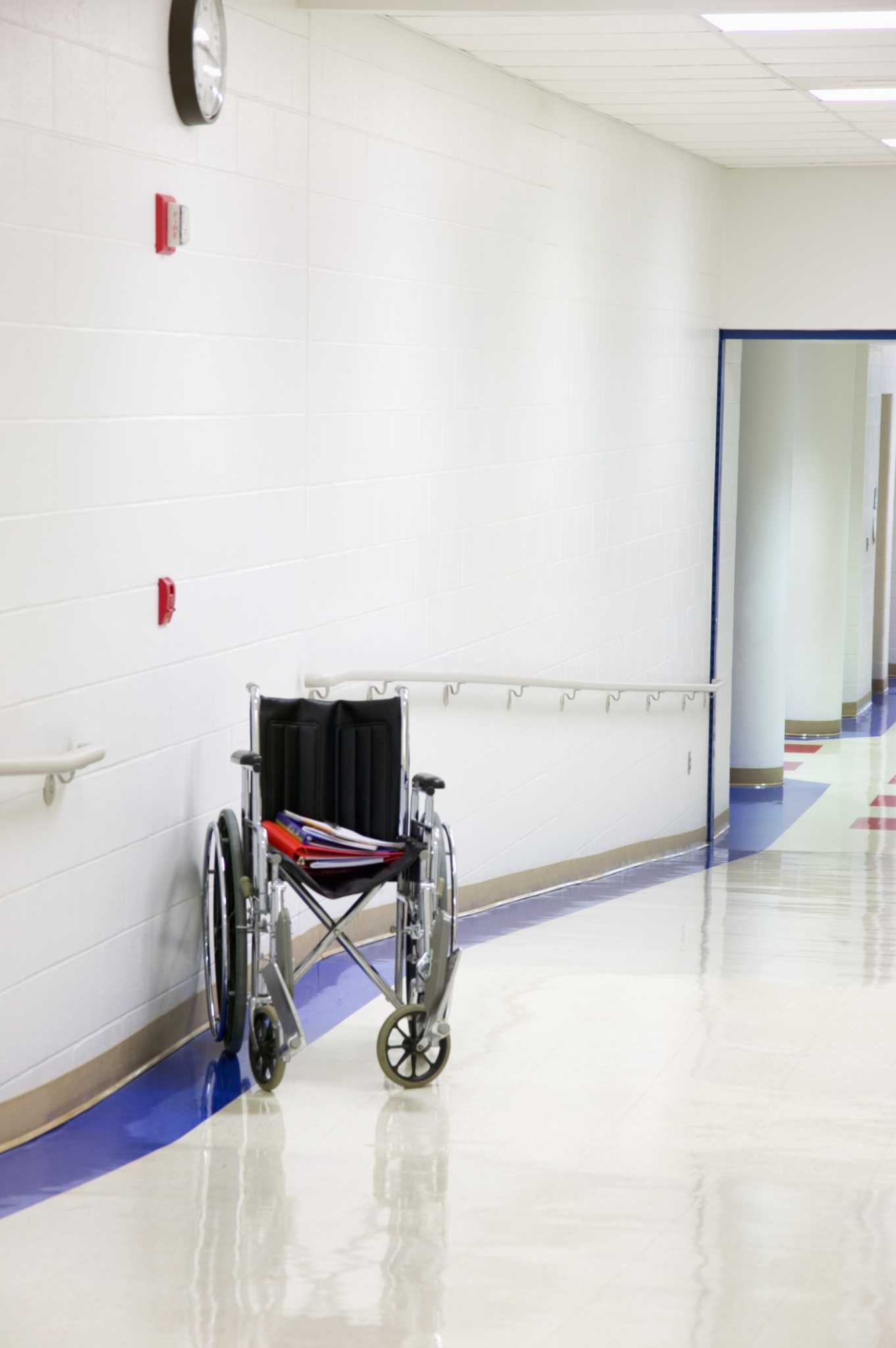 Maximum Cross Slope in an ADA Ramp