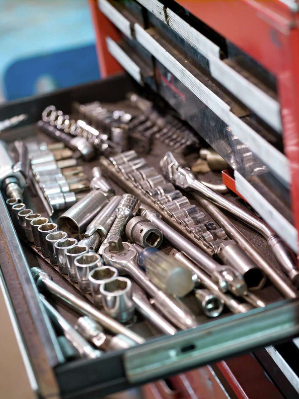 How to Set the Timing on a 15 Horsepower Briggs & Stratton Engine