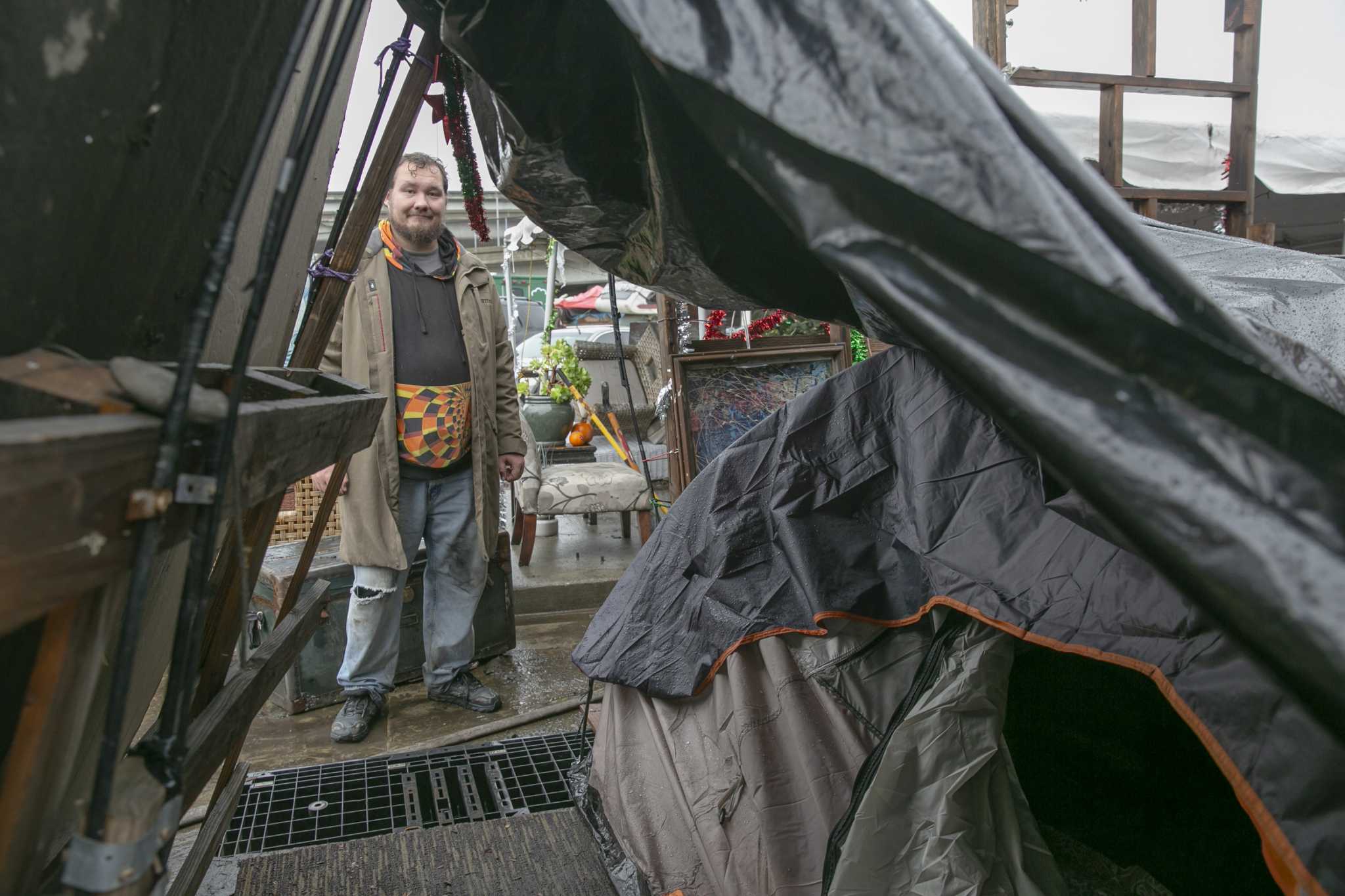 Oakland mayor plans to split city’s homelessness chief into two jobs