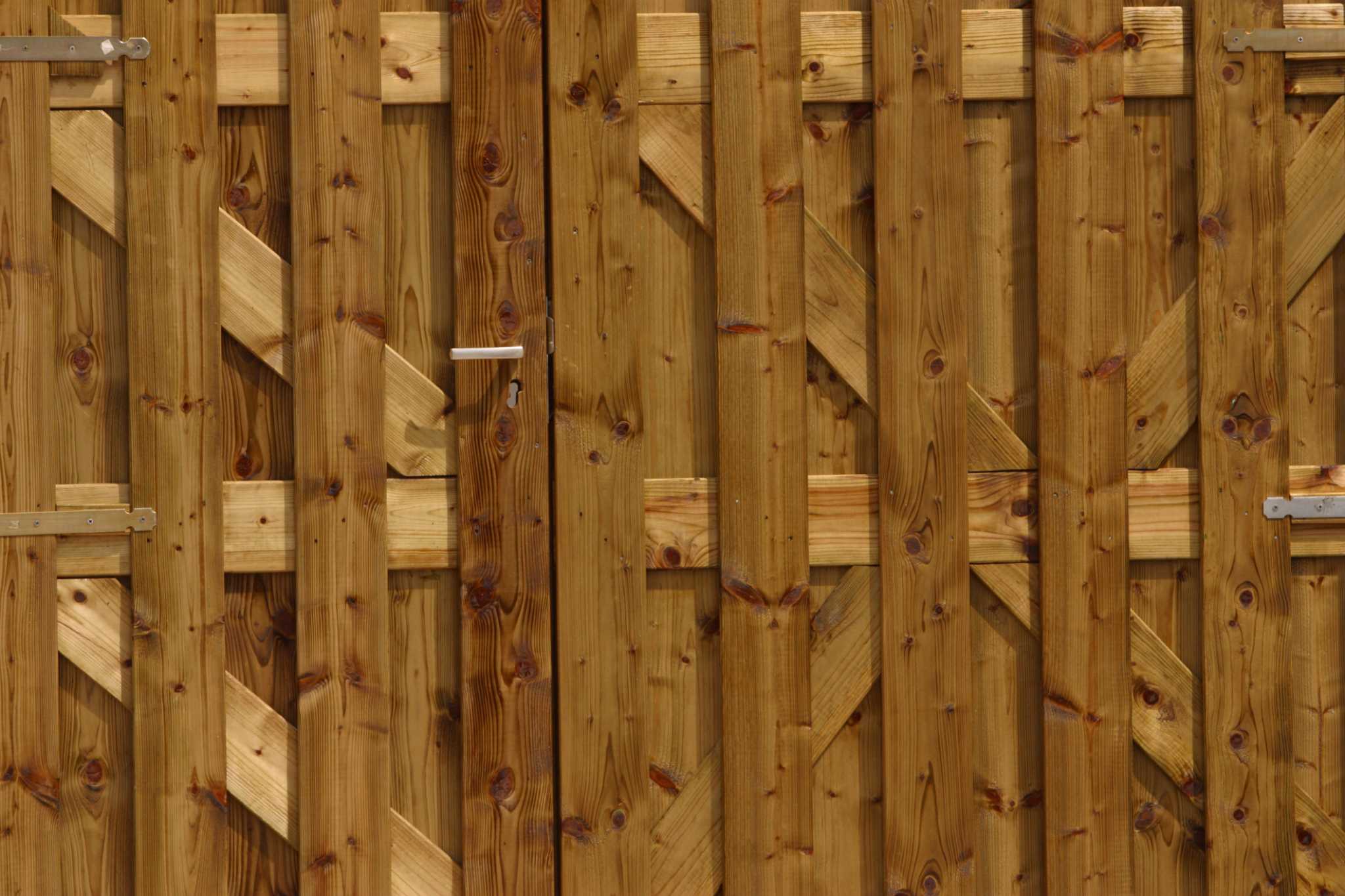 How to Make a Fence Look Weathered