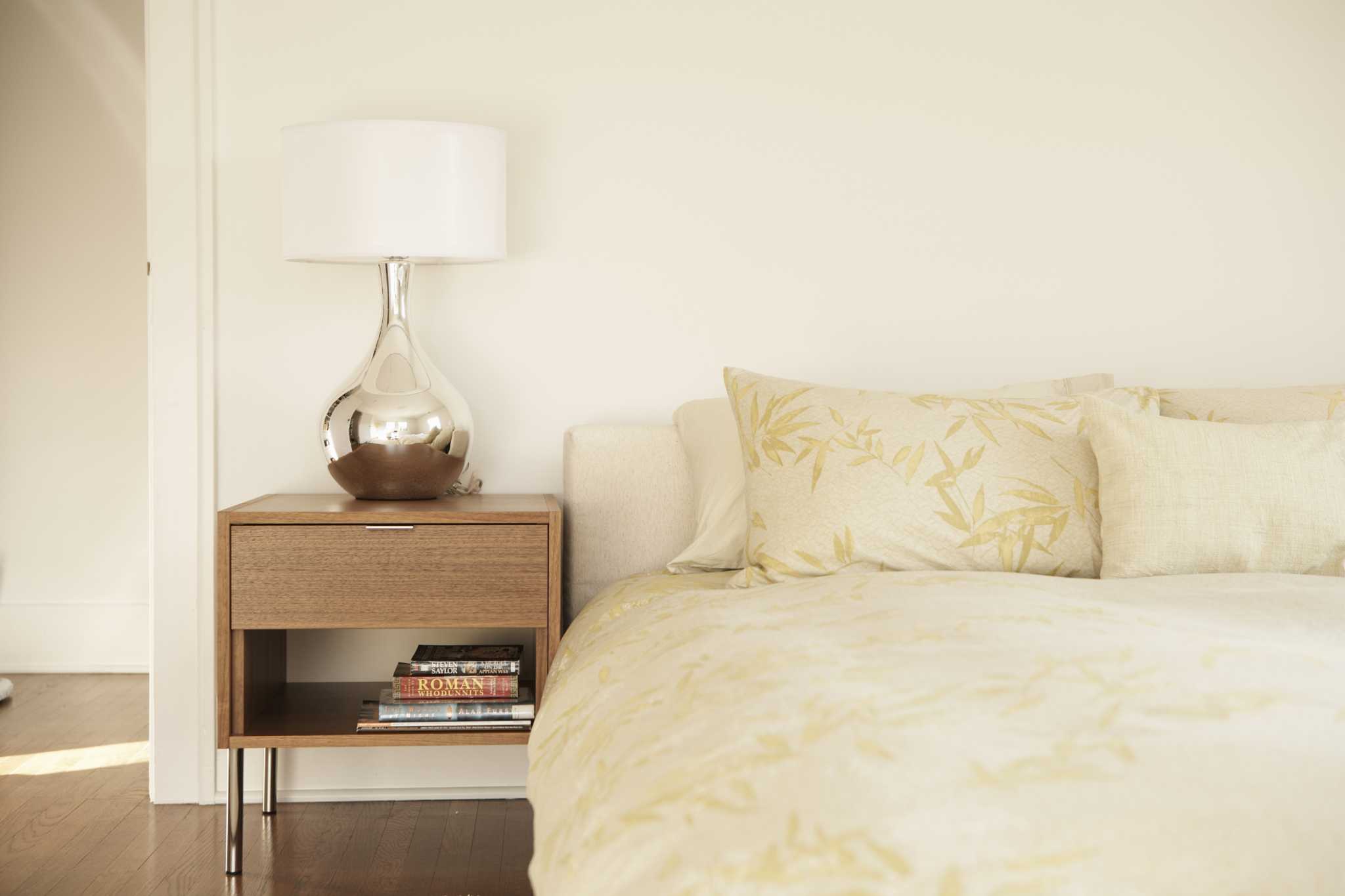 Sleep Direction for Feng Shui in the Bedroom